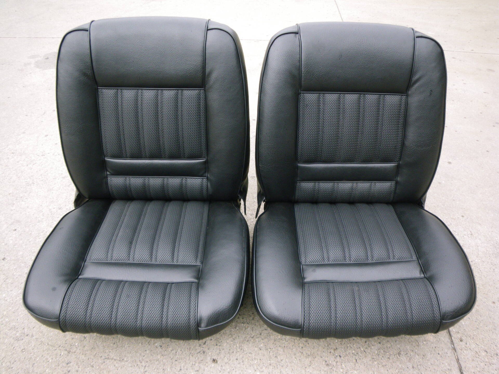 Auto Seat Upholstery Albury Wodonga | Front & Rear Seats Repair