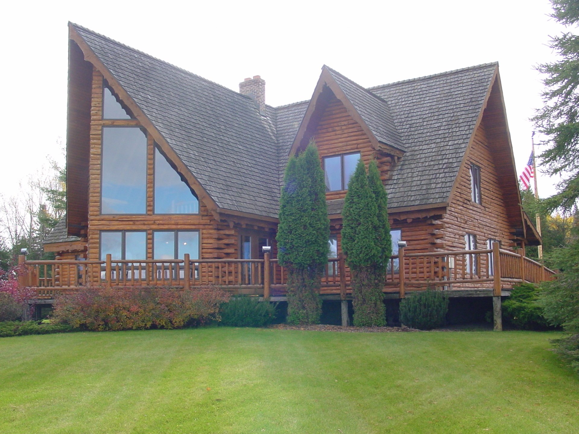 RAPID RIVER RUSTIC CEDAR LOG HOMES | Gallery