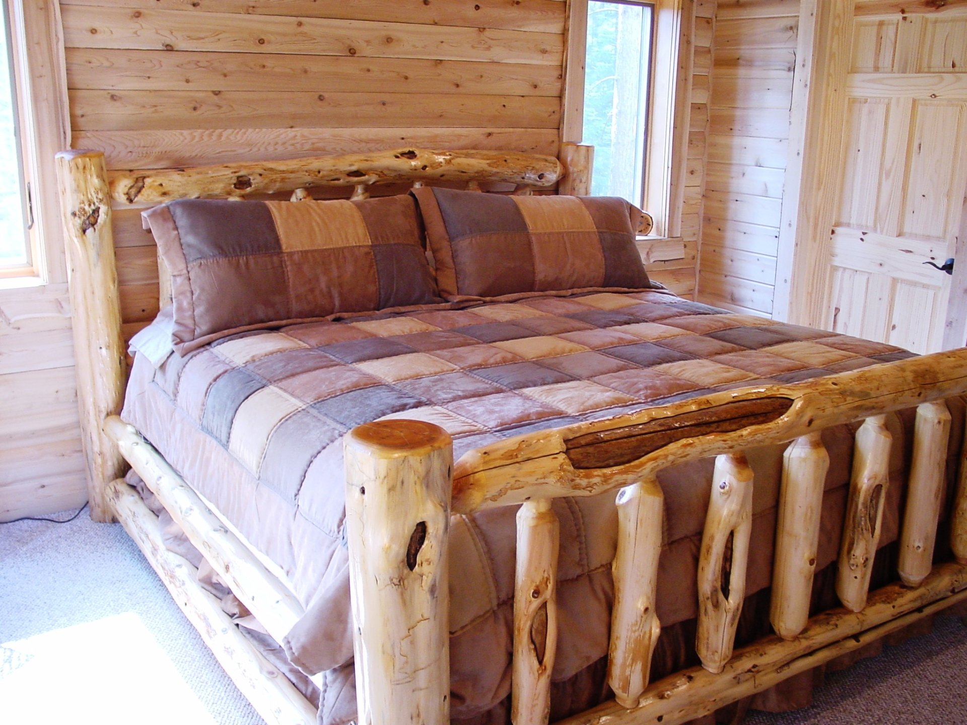 RAPID RIVER RUSTIC CEDAR LOG HOMES | Gallery