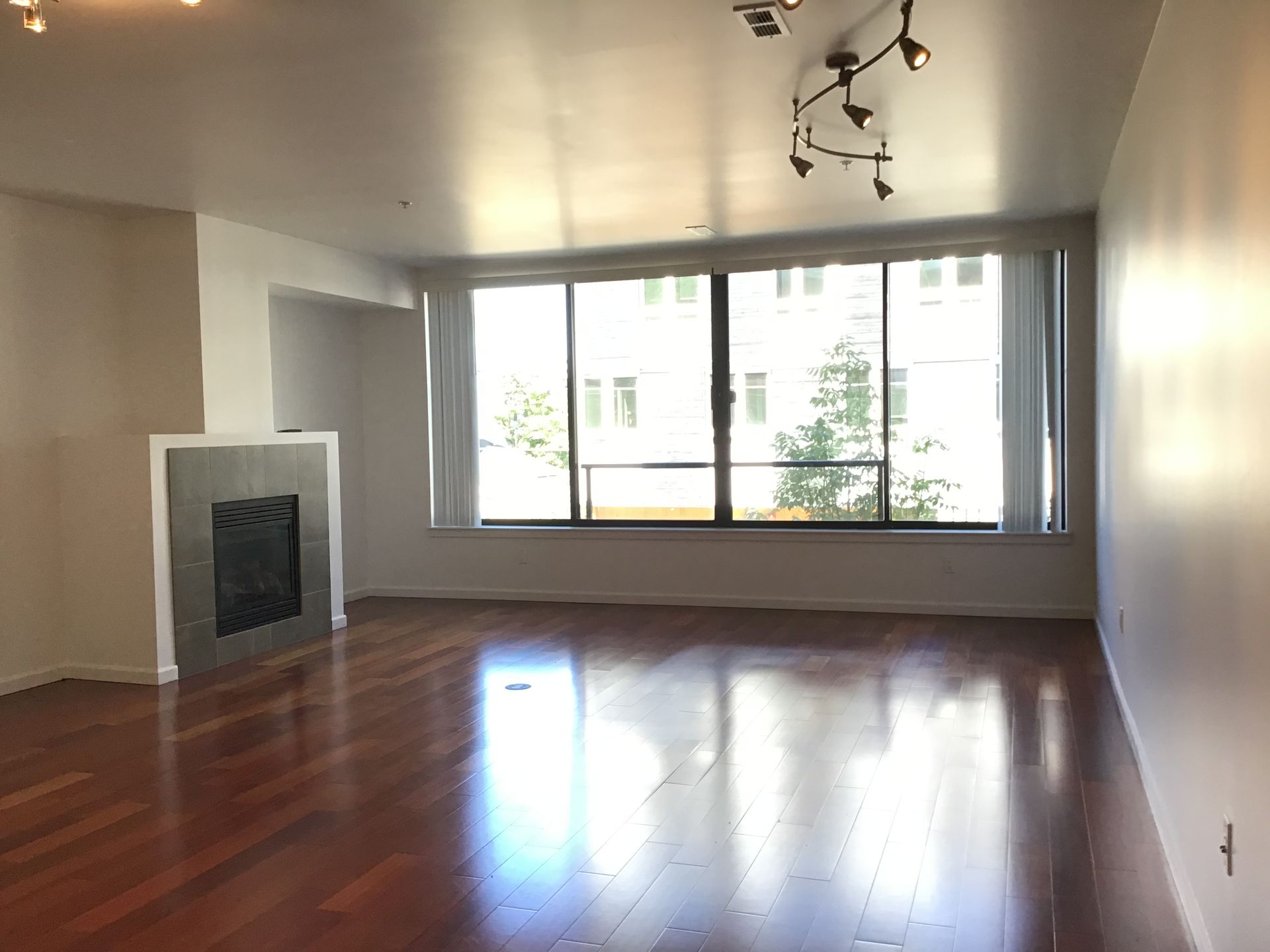 Hawthorne 44 Apartments