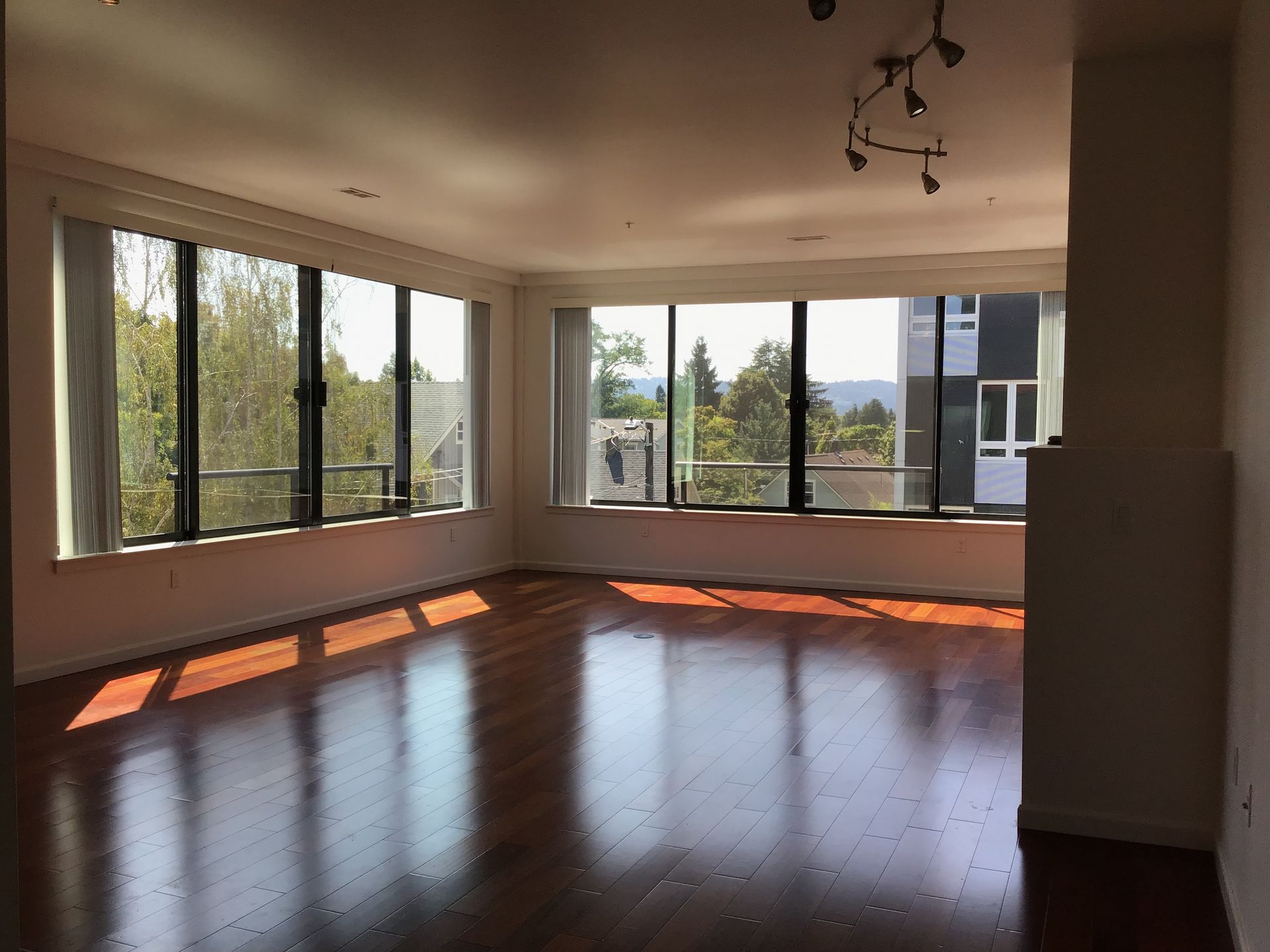 Hawthorne 44 Apartments