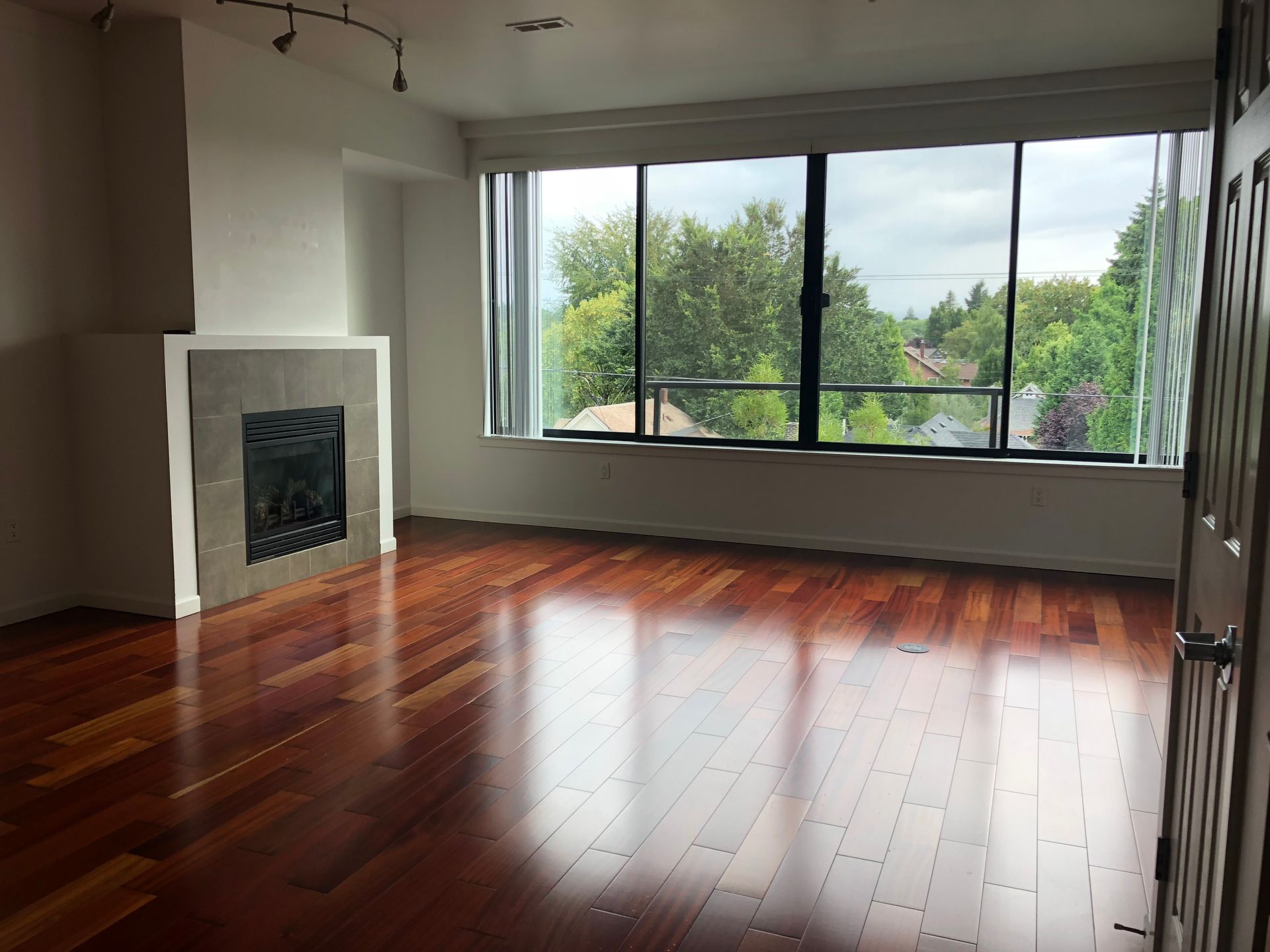 Hawthorne 44 Apartments