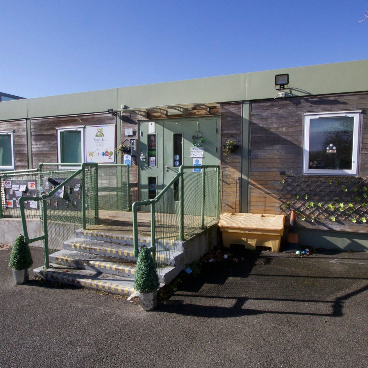Childcare and Day Nursery for children | Toad Hall Nursery