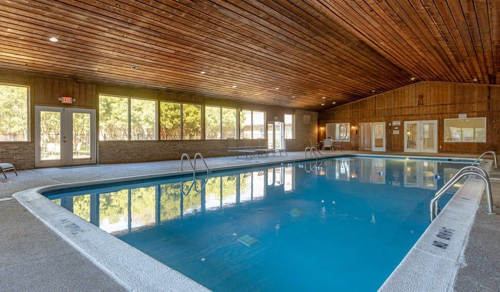 Embassy Apartments | Evansville, Indiana