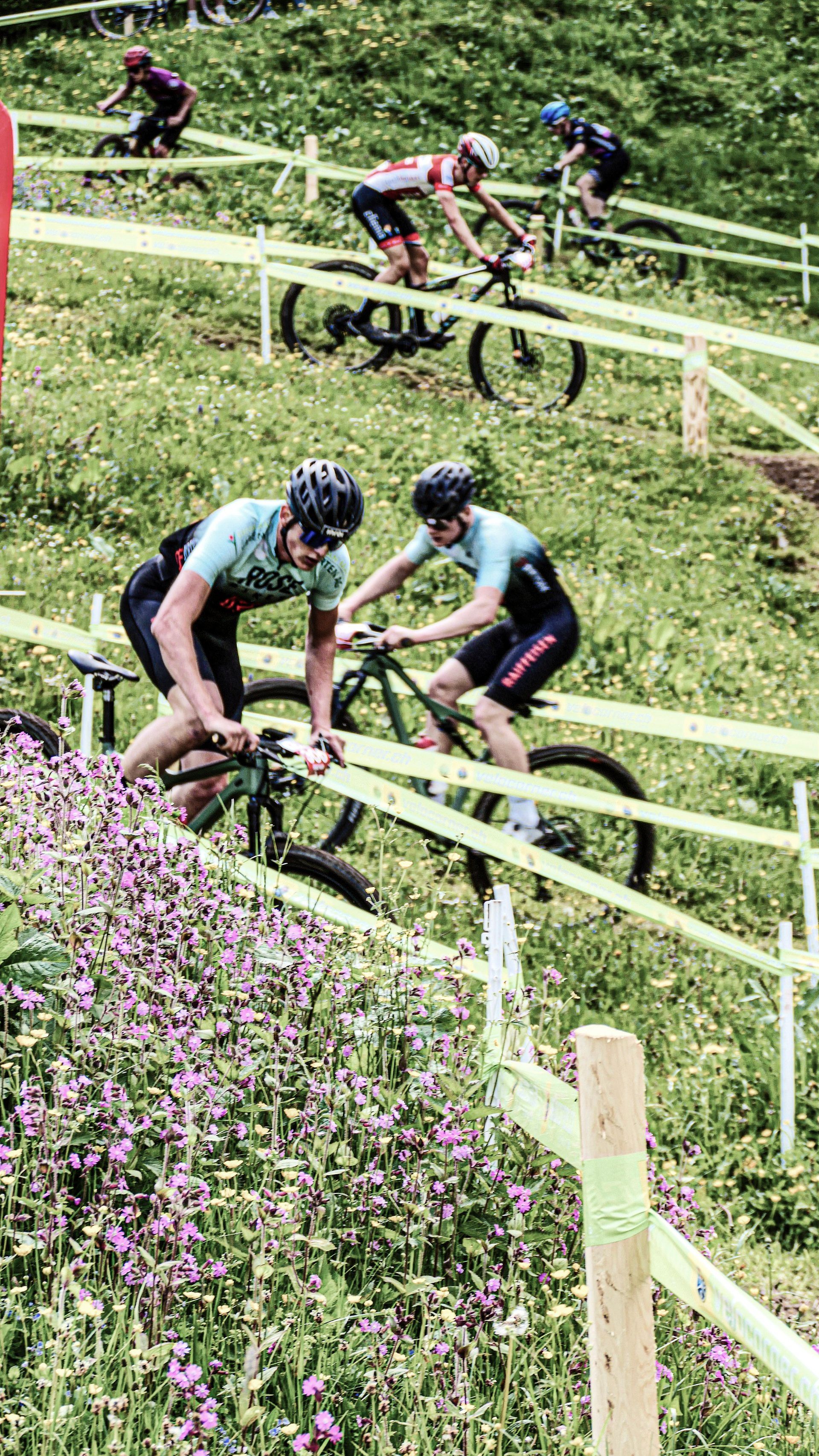 Mountainbiker Rose Bikes Schweiz Factory Racing Team, Leon Fischer ...