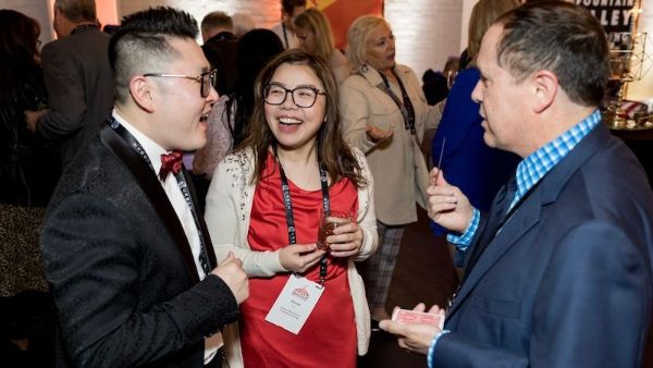 Bay Area Magician & Mentalist David Martinez