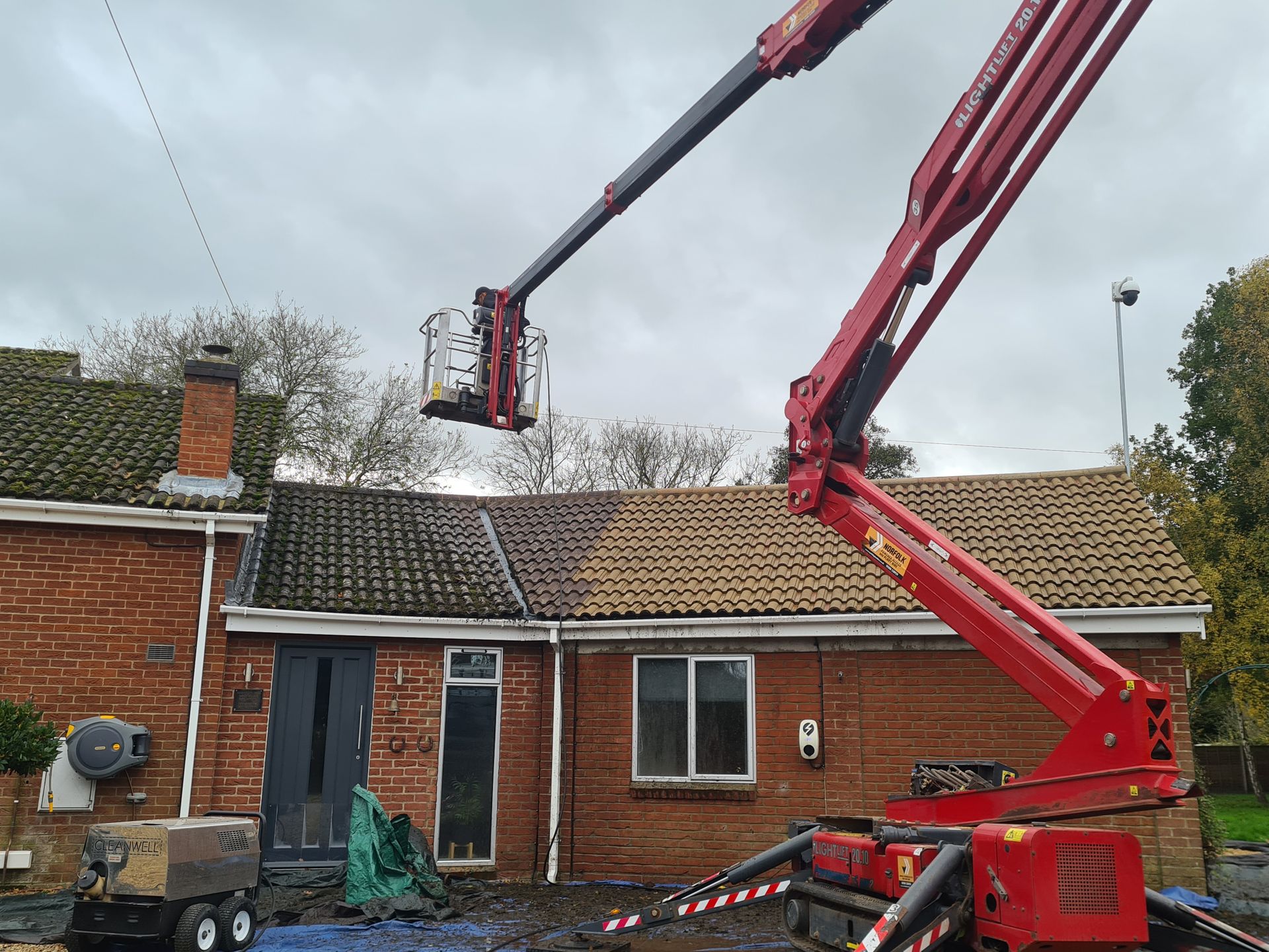 The Guide to Safely Cleaning Roof Tiles