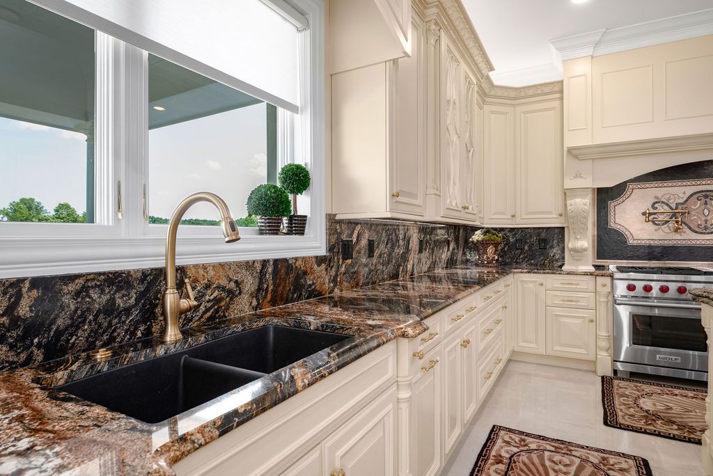 Crafting Spectacular Small Kitchens: Maximizing Functionality and Beauty