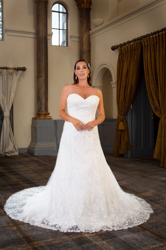 Lydia Couture | Designer Wedding Dresses