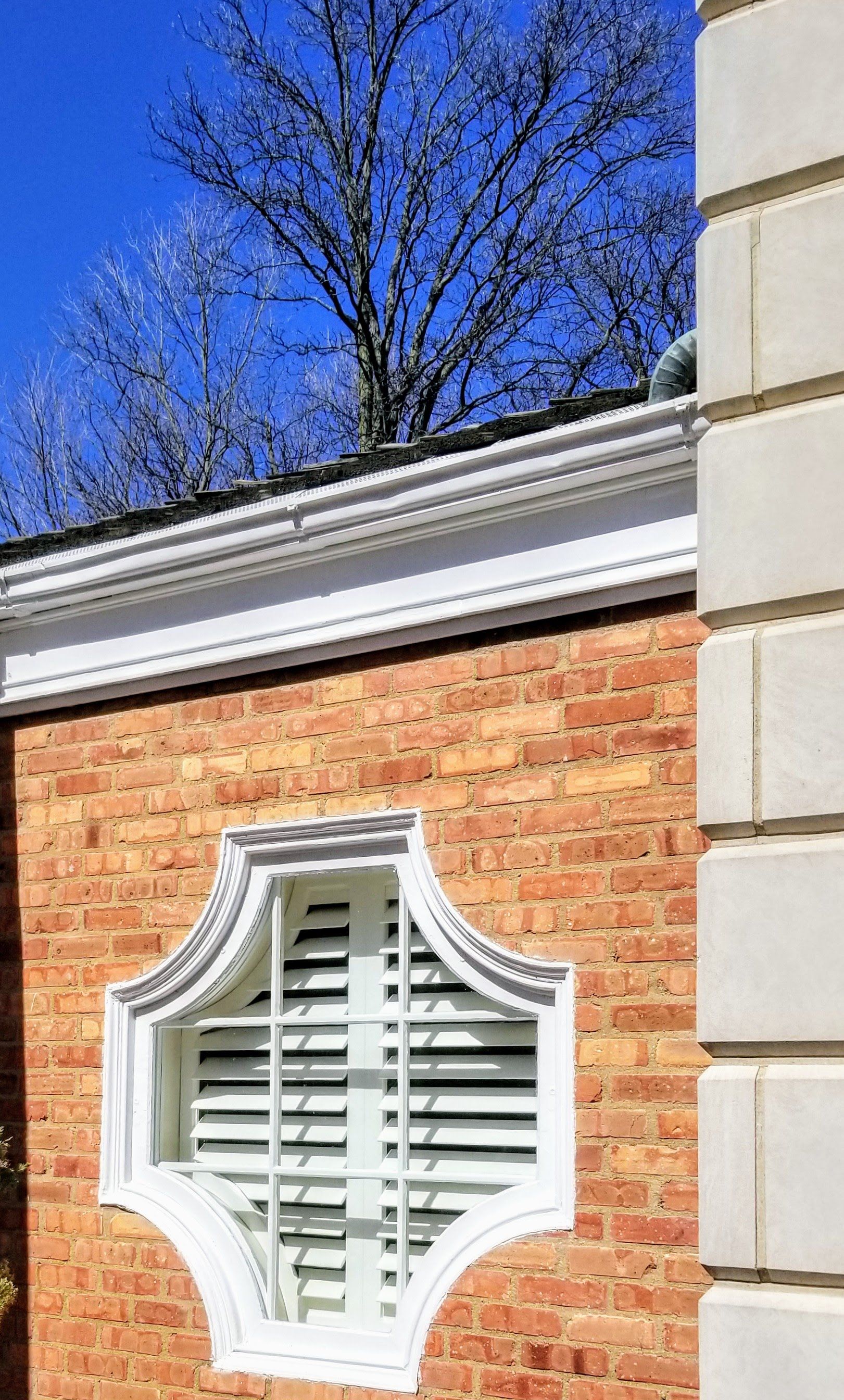Kansas City specialty shape window coverings