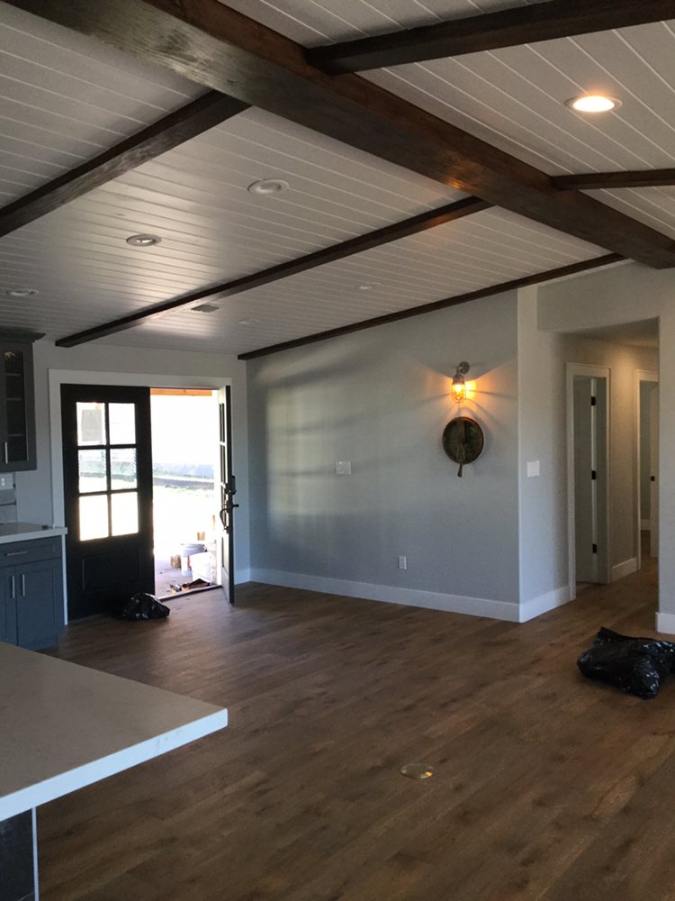 About L & R Electrical Contractor LLC