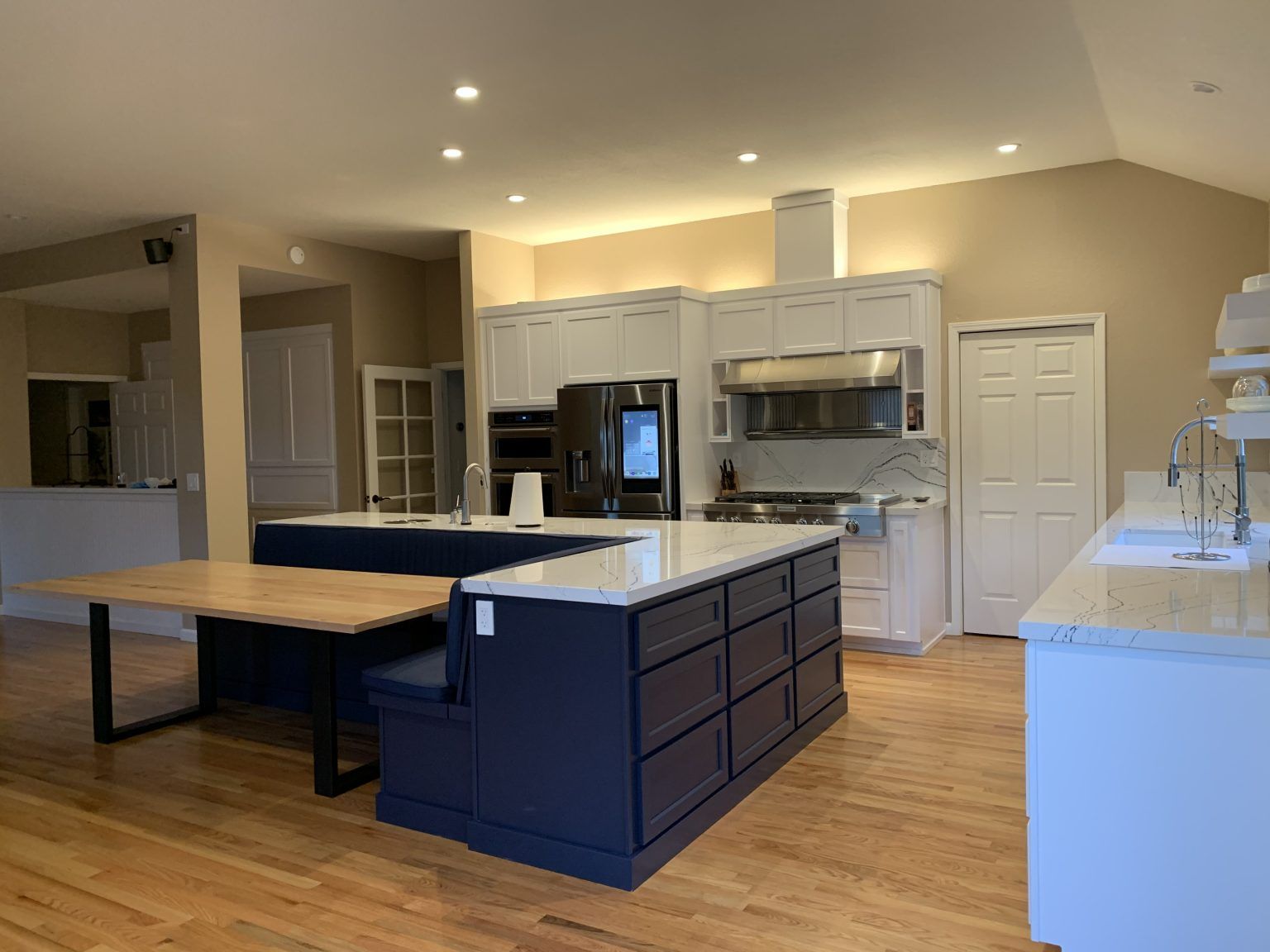 Custom Cabinetry Gallery | JV CABINETS INC