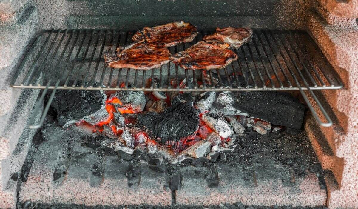 Roasting vs Rotisserie: Key Differences & Best Cooking Methods