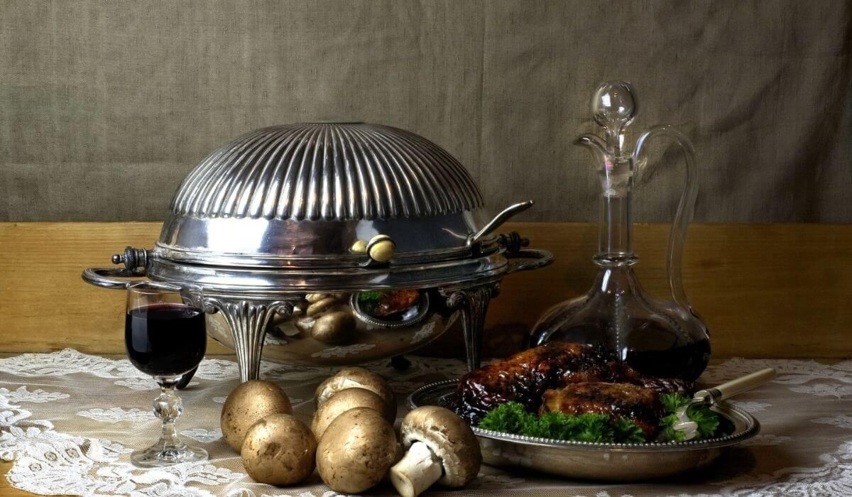 How Much Buffet Food for 100 Guests? | Buffet Planning Guide