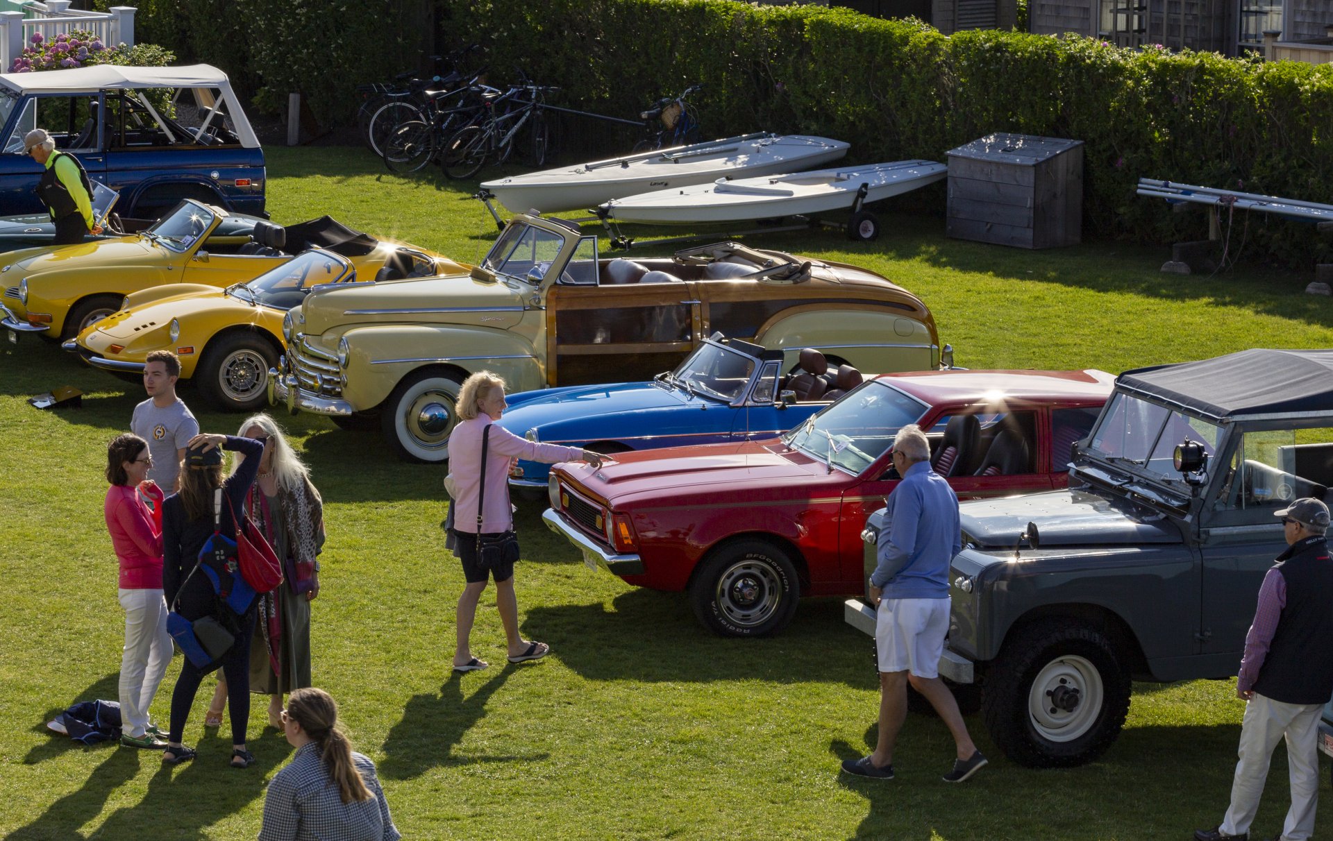 GREAT HARBOR YACHT CLUB CAR SHOW