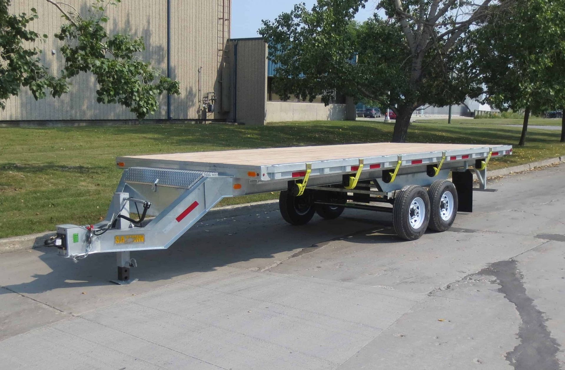 Deck Over Trailers | Saturn Industries | Winnipeg, Manitoba