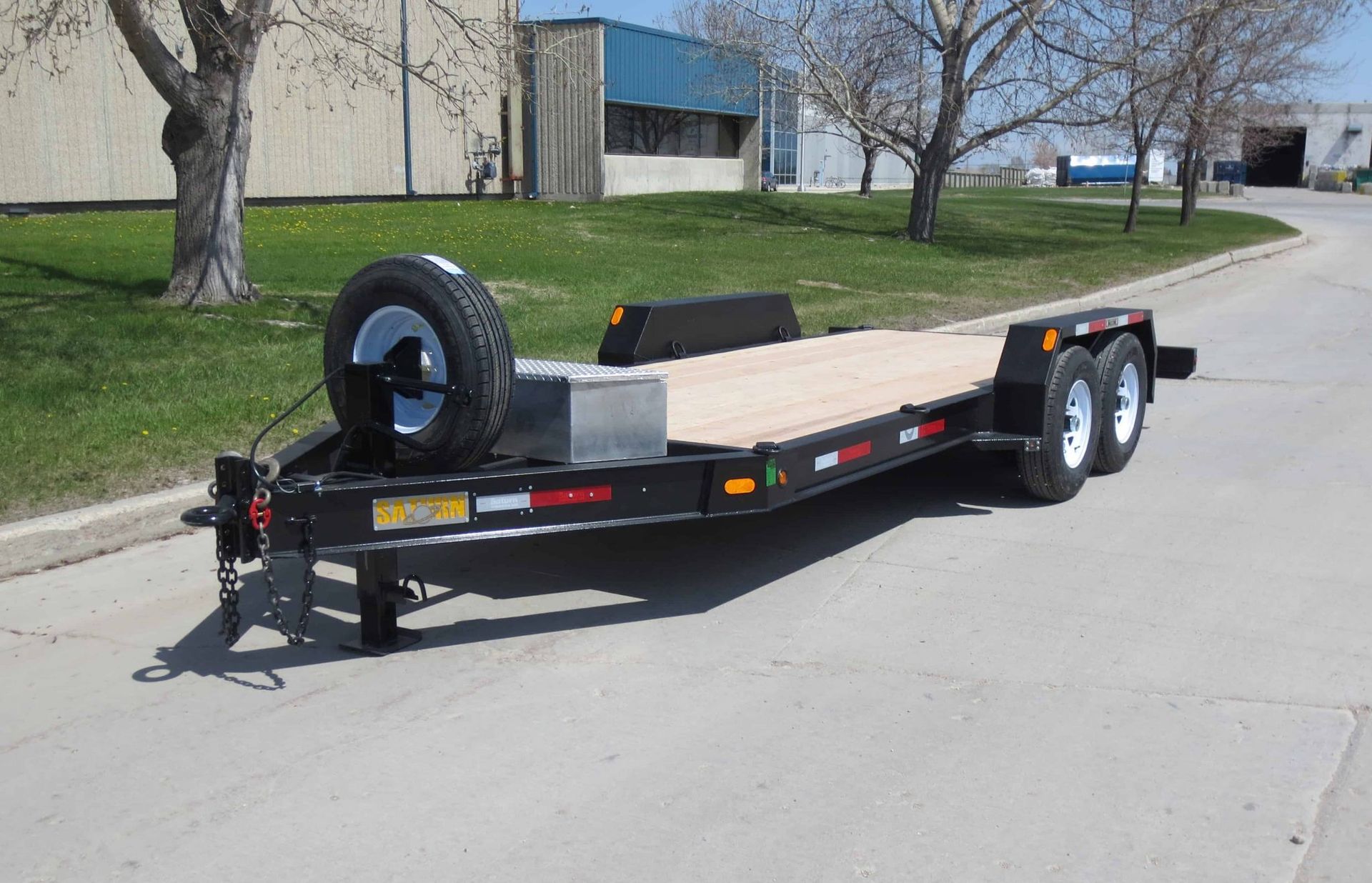 Deck Between Trailers | Saturn Industries | Winnipeg