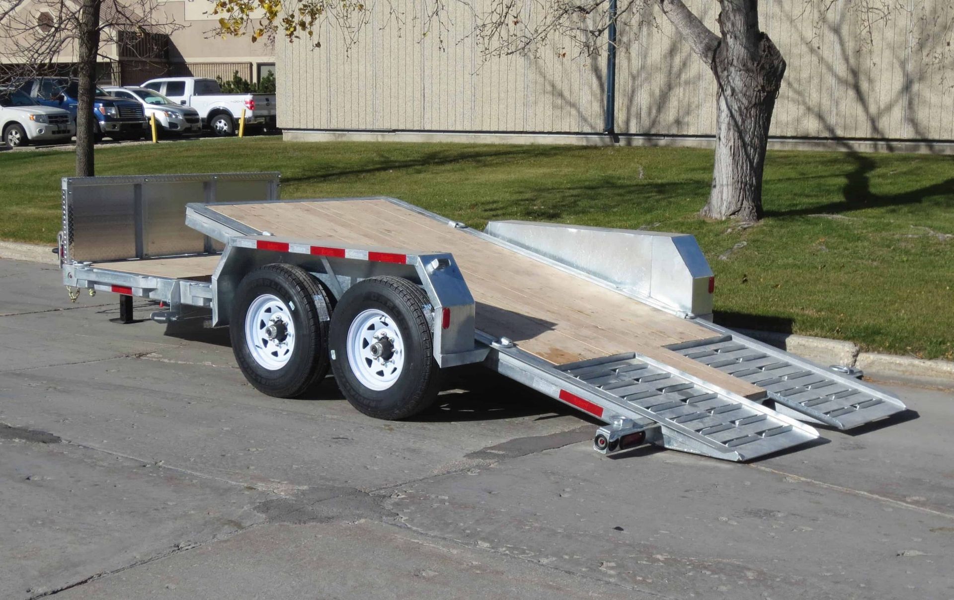 Gravity Tilt Trailers | Saturn Industries | Winnipeg