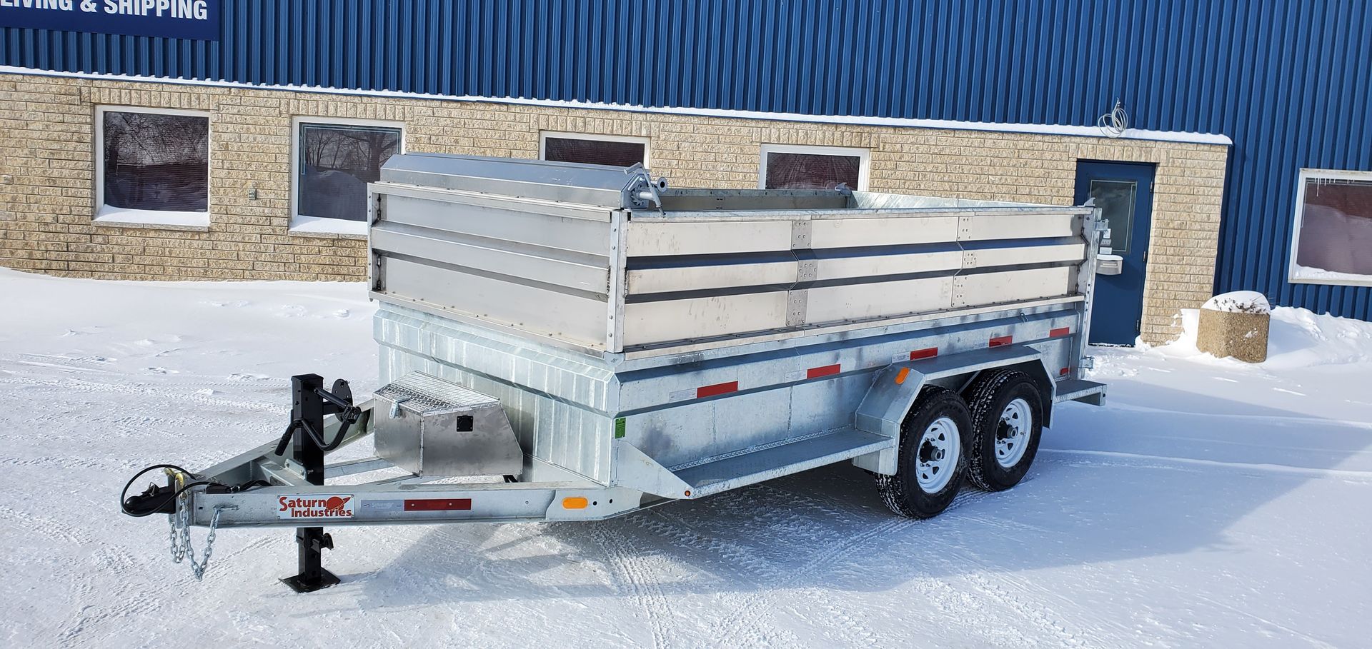 Dump Trailers | Saturn Industries | Winnipeg, Manitoba