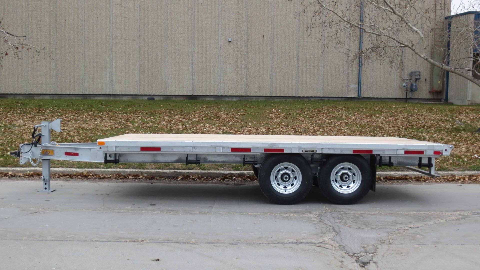 Deck Over Trailers | Saturn Industries | Winnipeg, Manitoba