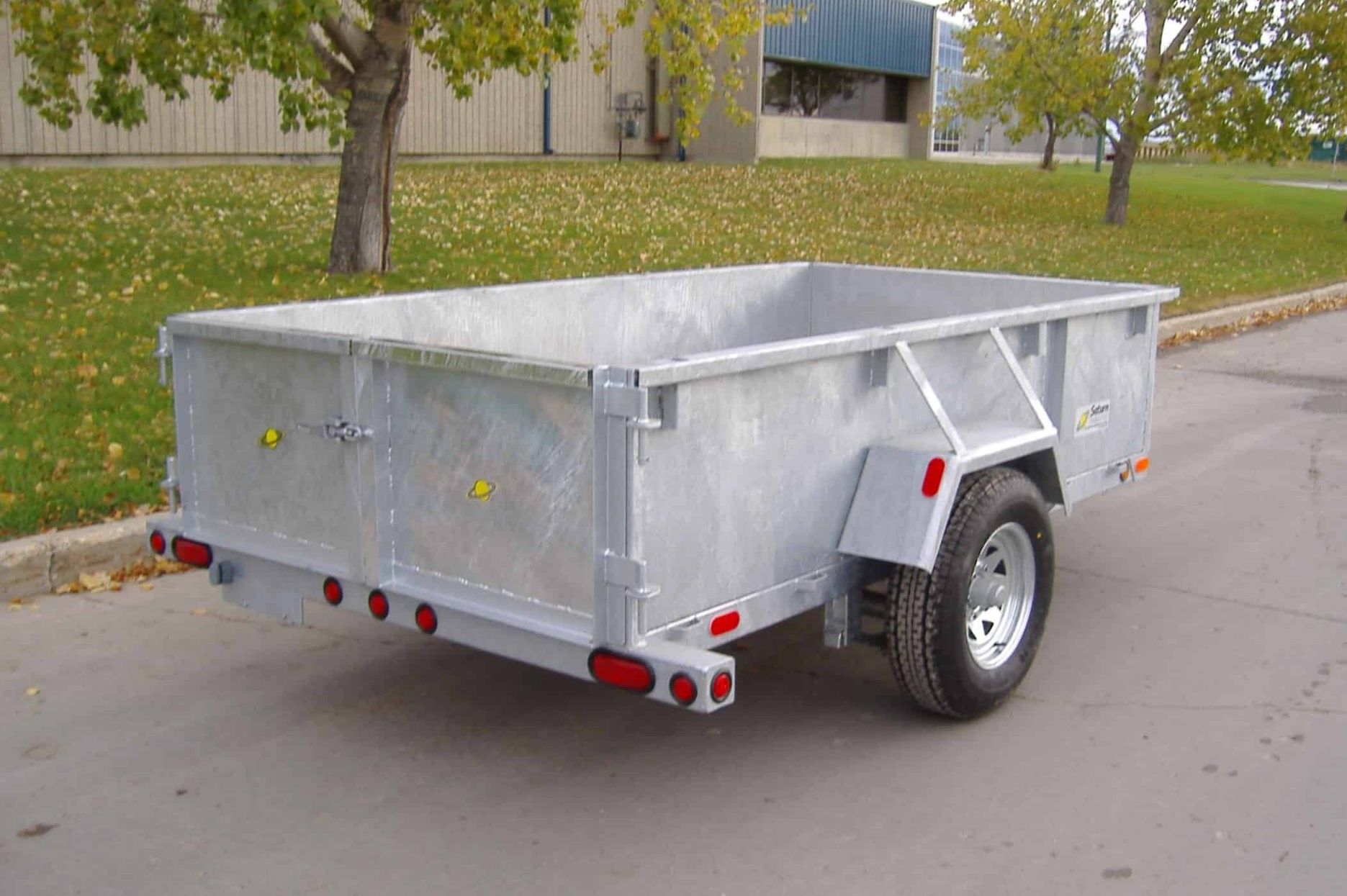 Utility Trailers | Saturn Industries | Winnipeg, Manitoba