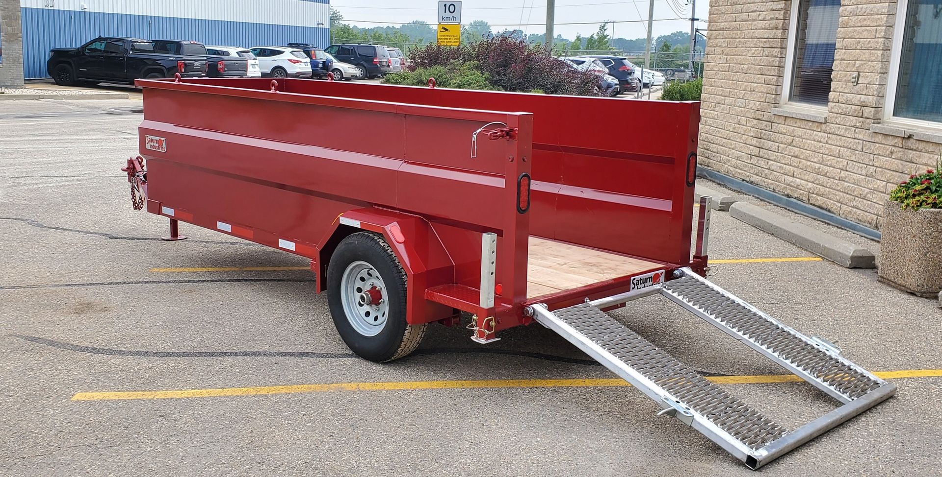 Utility Trailers | Saturn Industries | Winnipeg, Manitoba