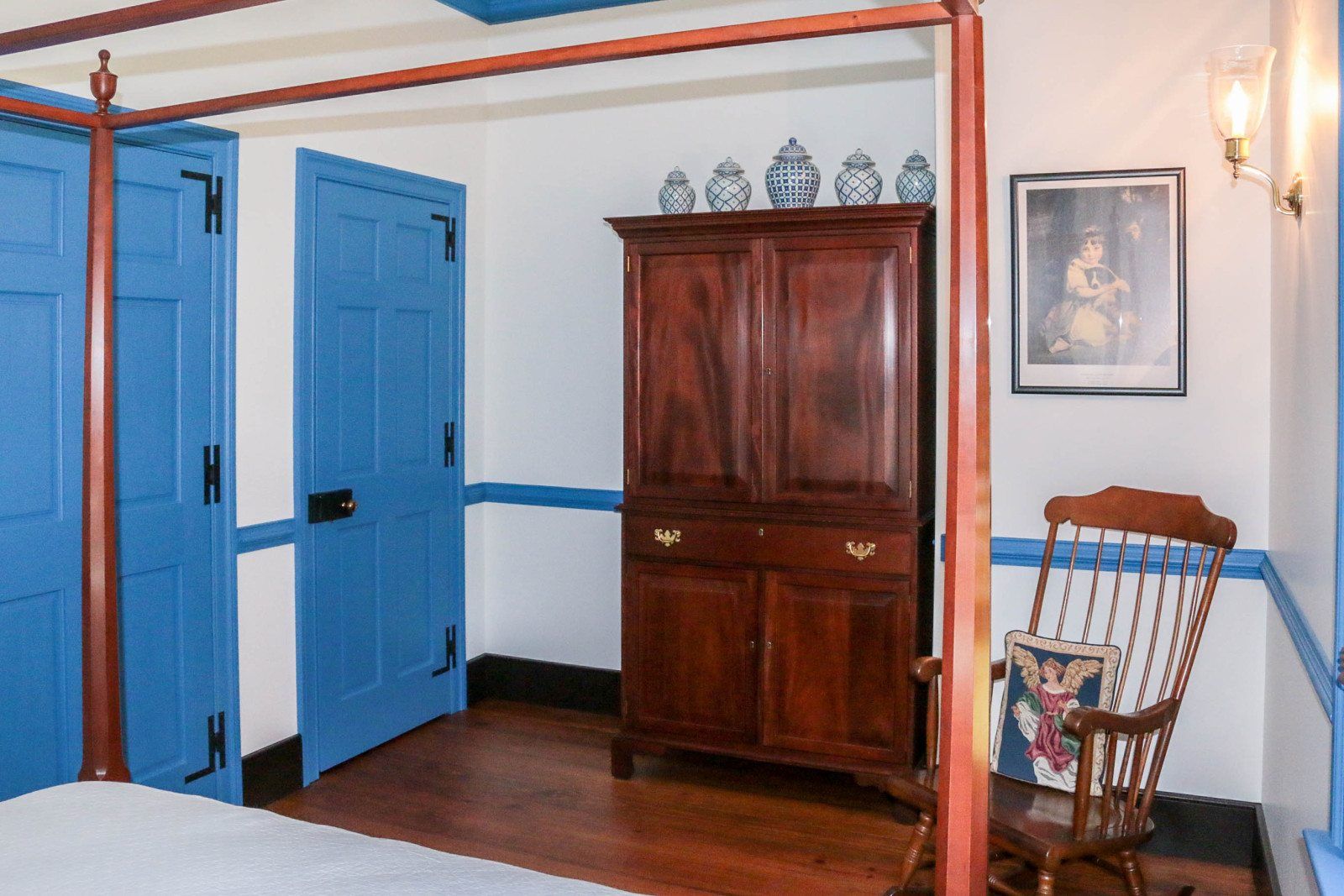 Details of the Blue Room for overnight stay.
