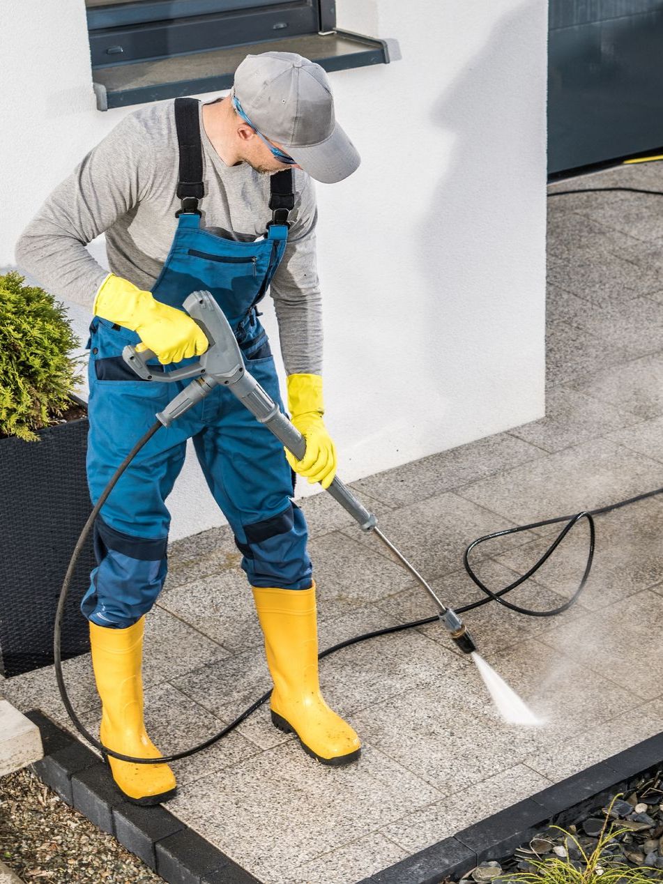 Professional Power Washing Services | Danbury, CT | DeSouza Painting