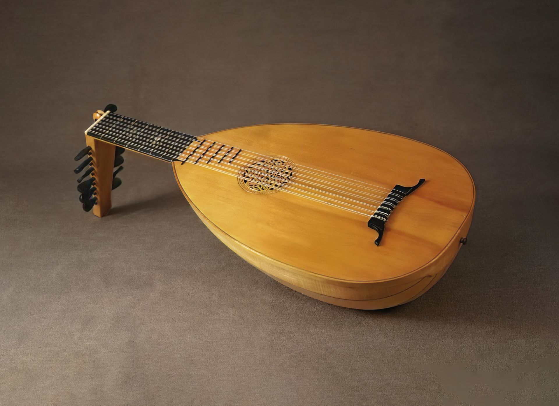 Giordano Designs Guitars