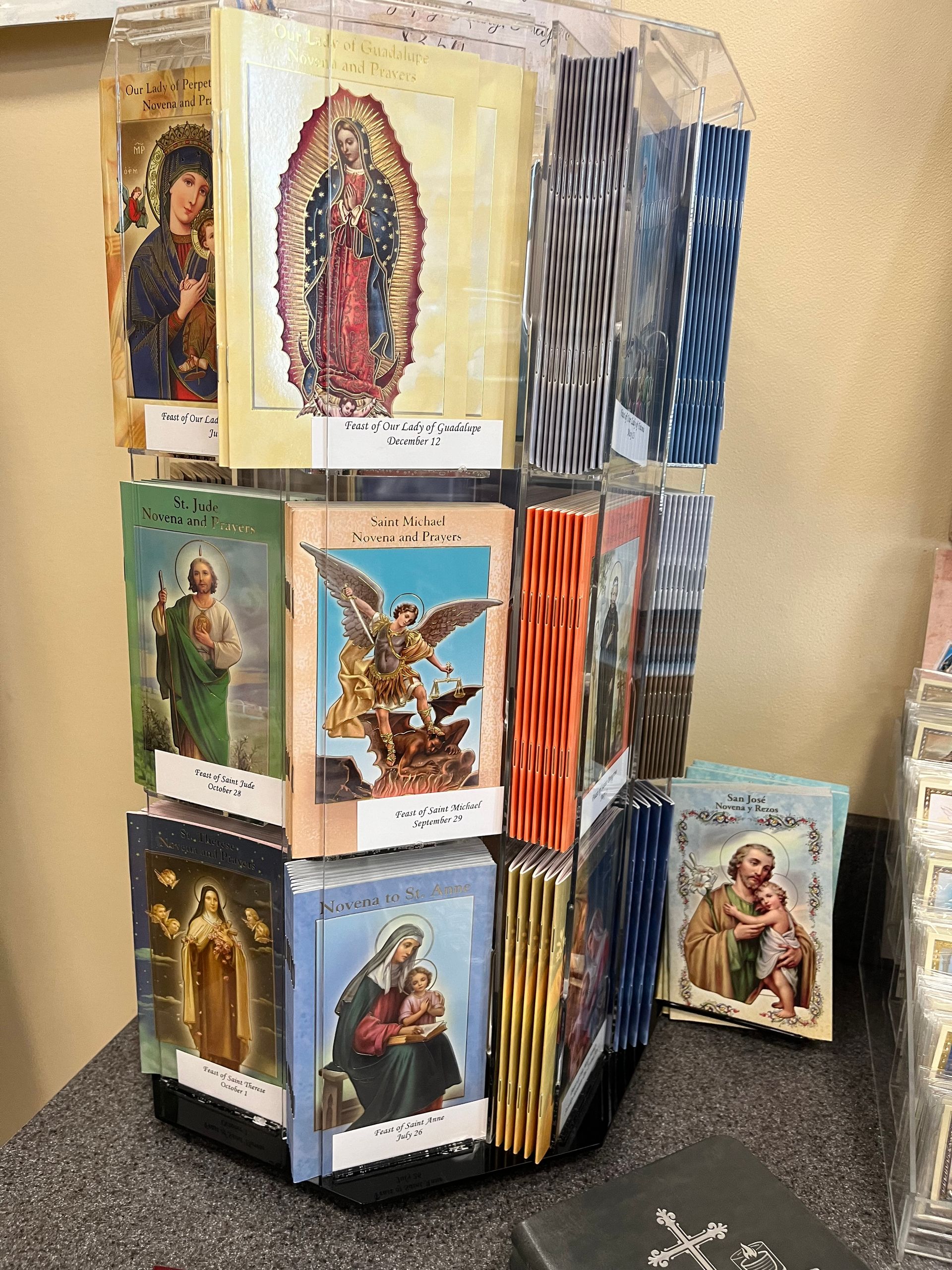 THE CATHEDRAL GIFT SHOP