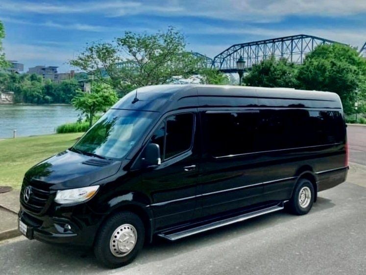 Lookout Limousine - VIP Airport Shuttle Chattanooga