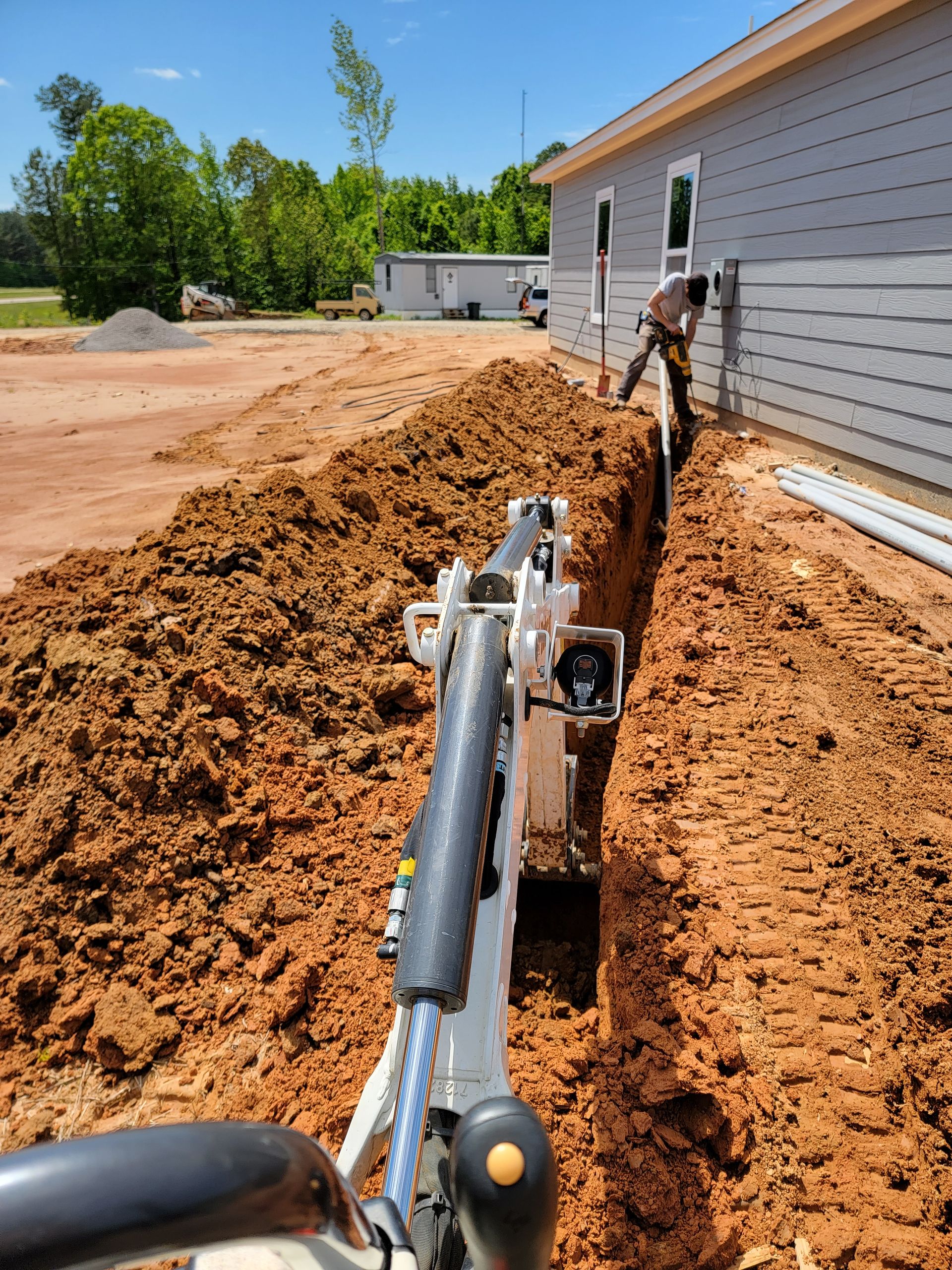 Spotting the Signs: How to Identify a Failing Septic Field Line