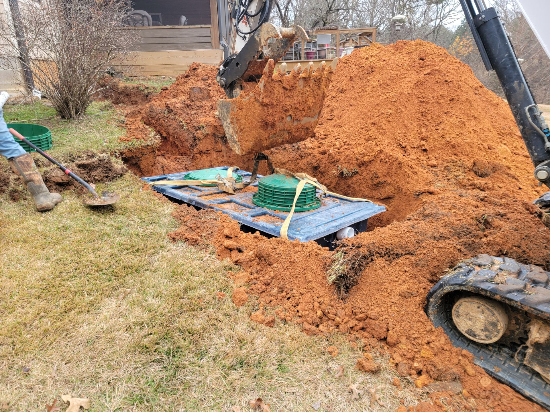 Spotting the Signs: How to Identify a Failing Septic Field Line