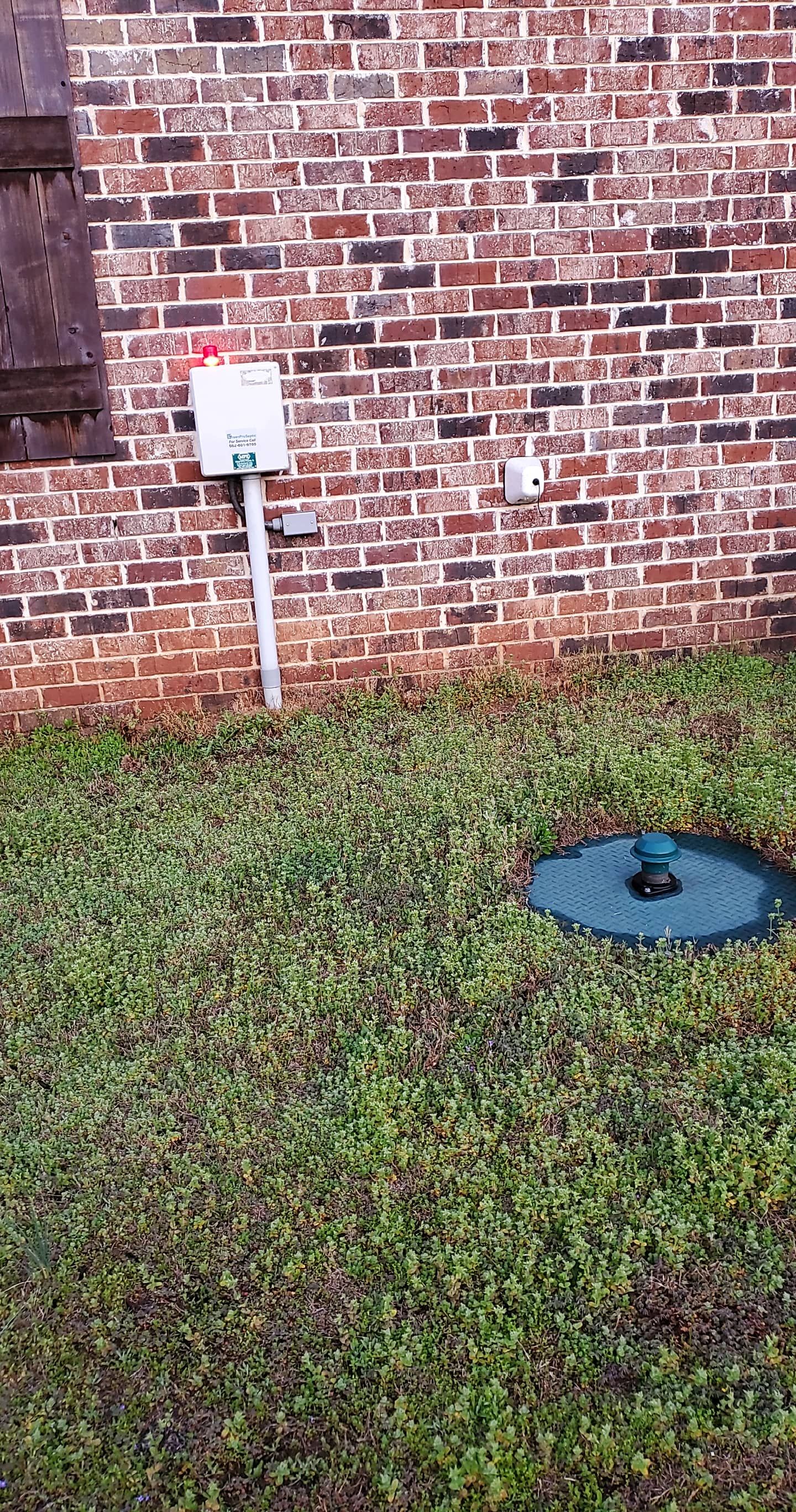 Spotting the Signs: How to Identify a Failing Septic Field Line
