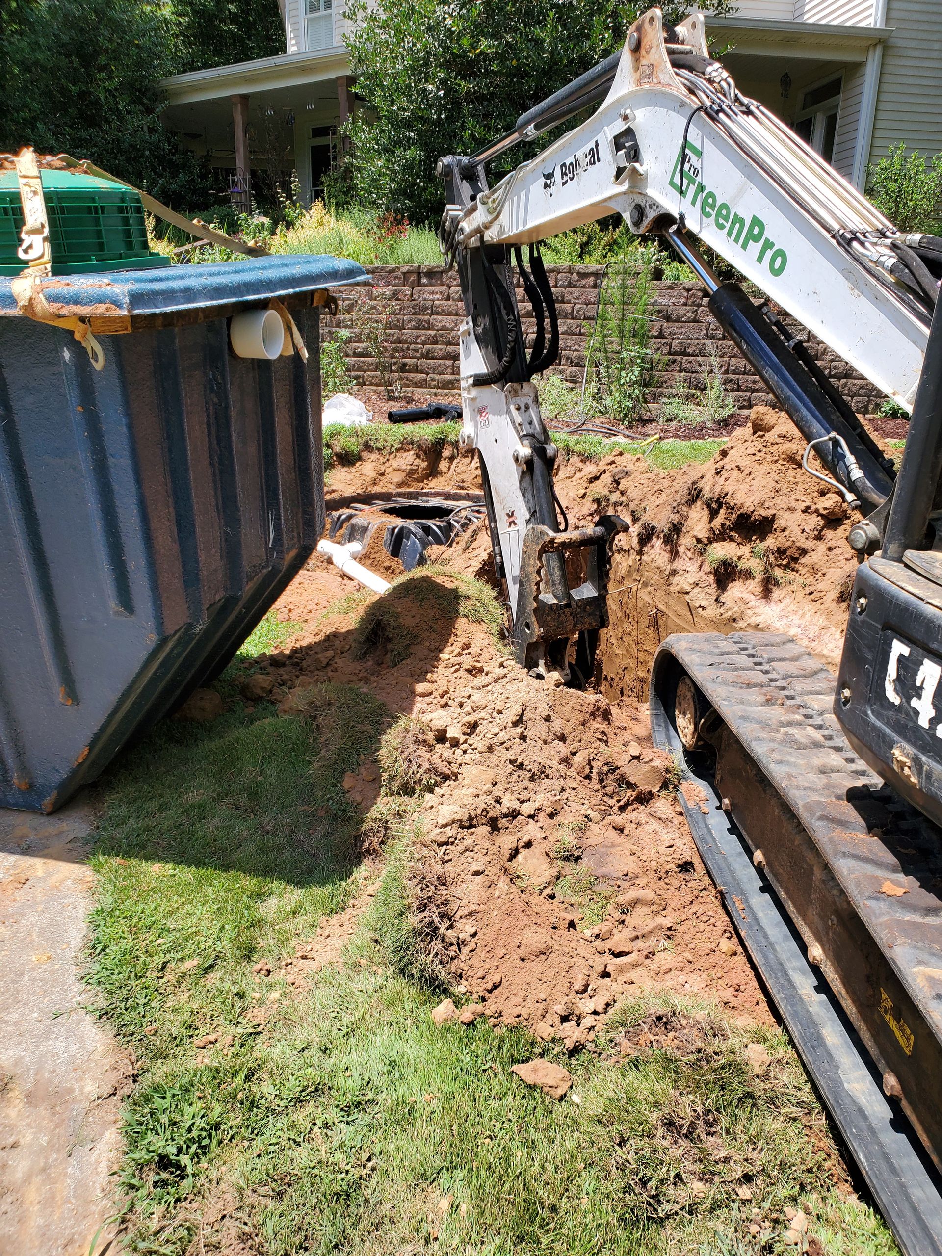 Spotting the Signs: How to Identify a Failing Septic Field Line