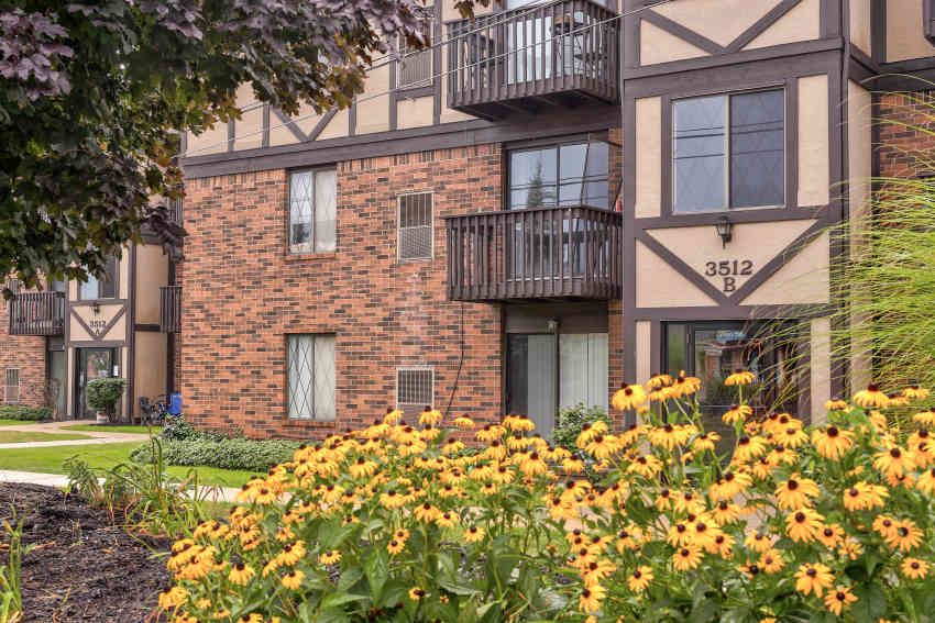 Holly Ridge Apartments