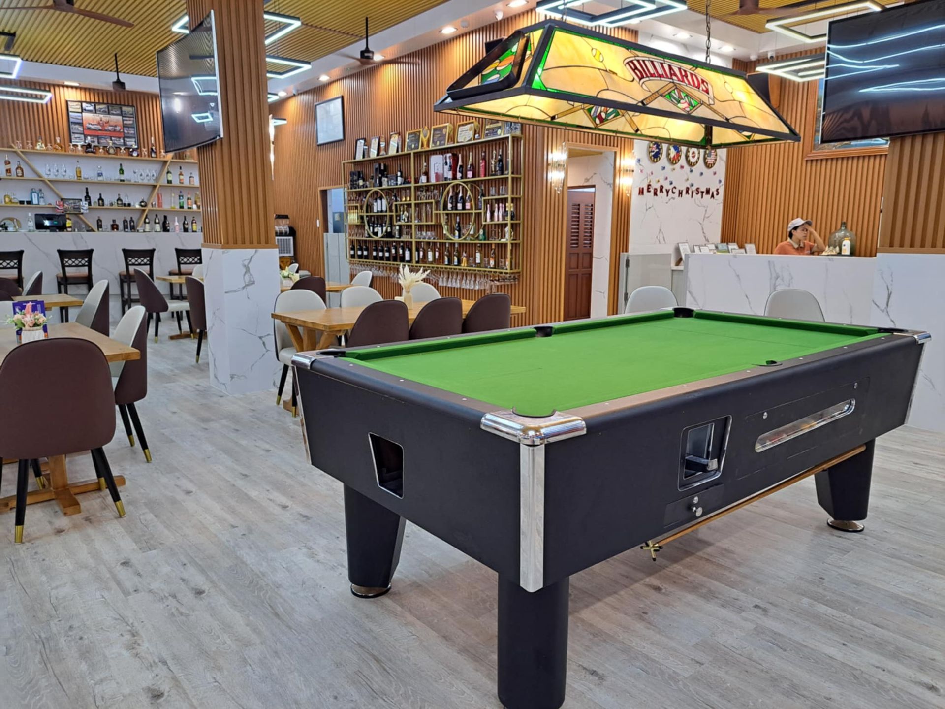 Motel Entertainment & Activities | Cave Beach Resort