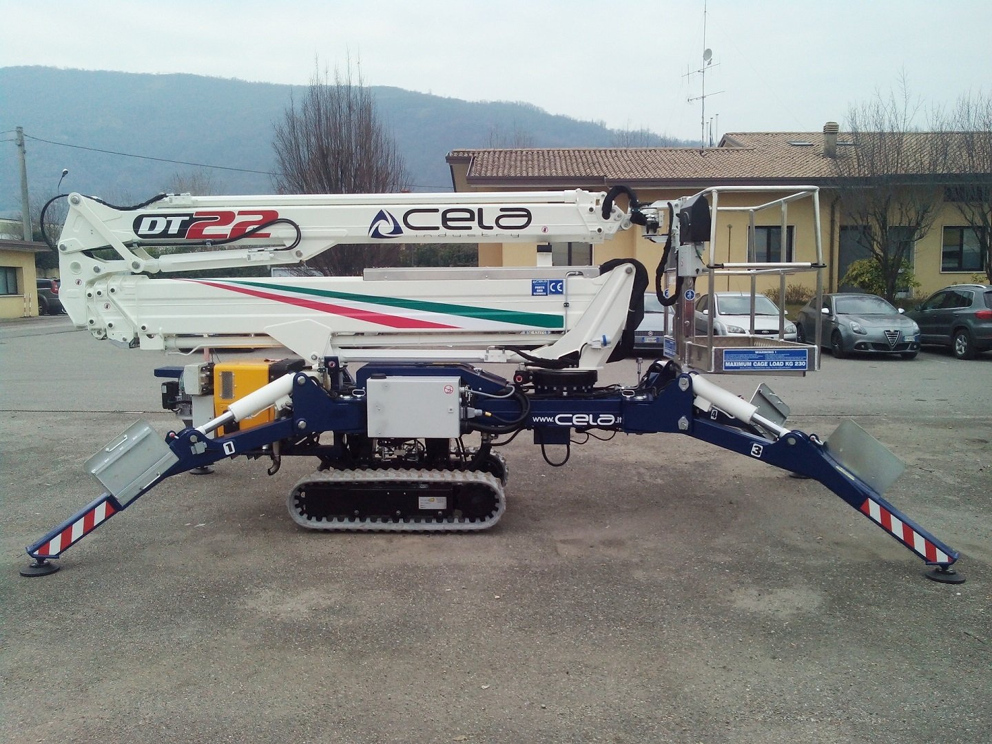 CELA UK Platform Services - Scissor lift & Cherry picker repairs