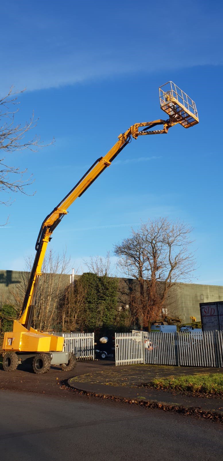 Gallery | Used Powered Access and Scissor Lift Machines at Euracess