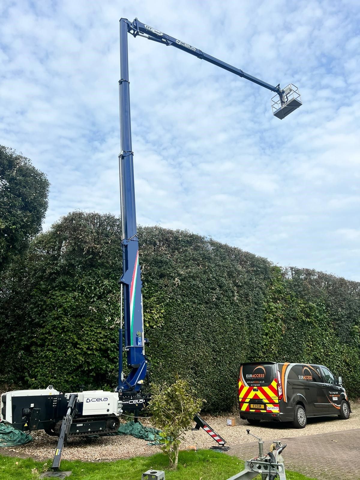 Gallery | Used Powered Access and Scissor Lift Machines at Euracess