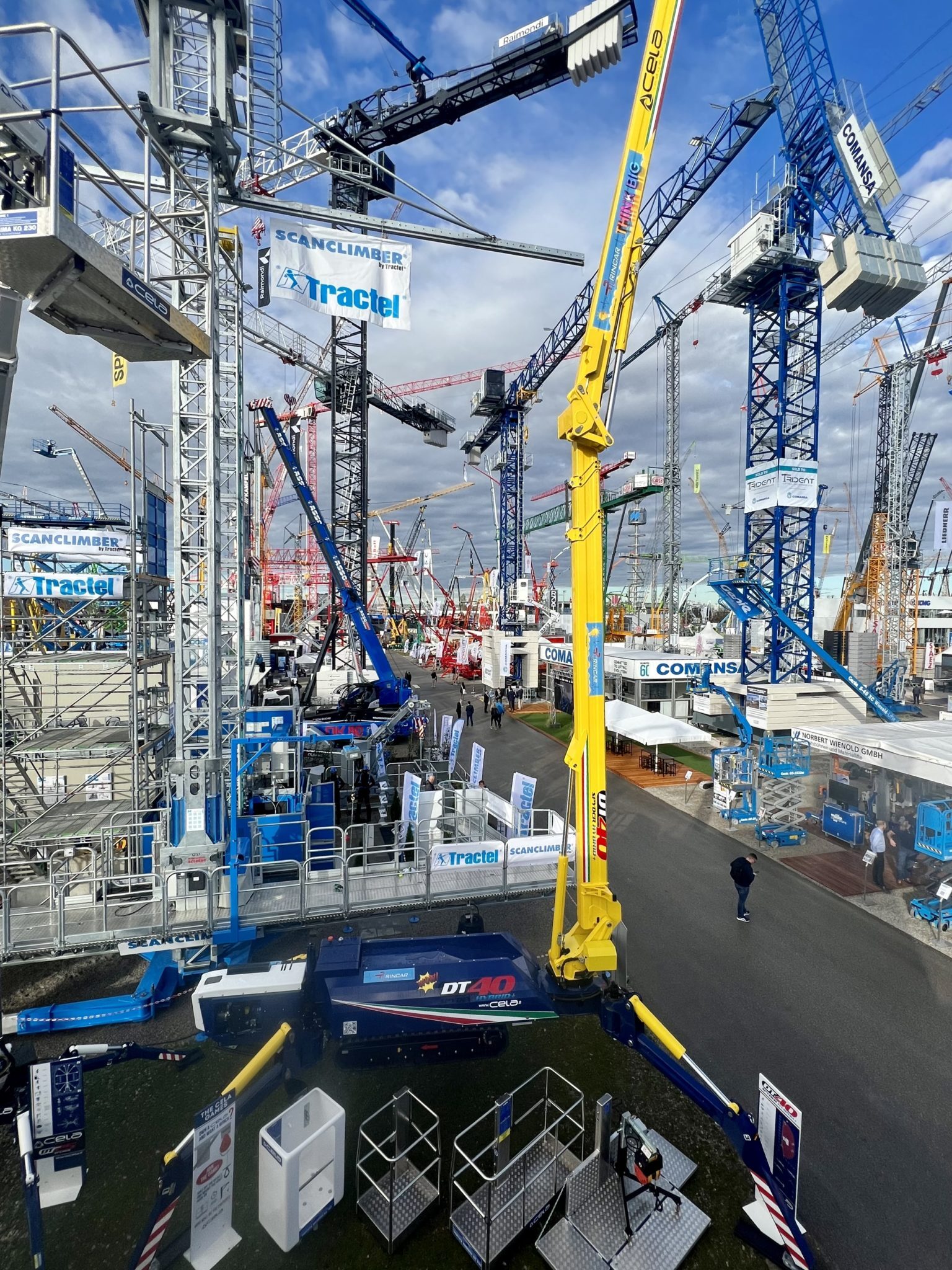 CELA UK Platform Services - Scissor lift & Cherry picker repairs