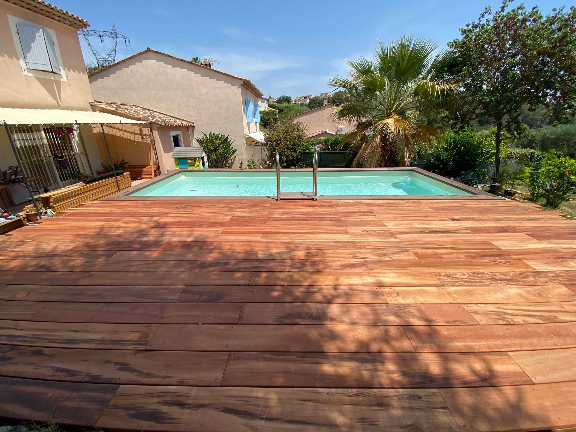 Habillage piscine bois exotique | Azur Terrasse Parquet