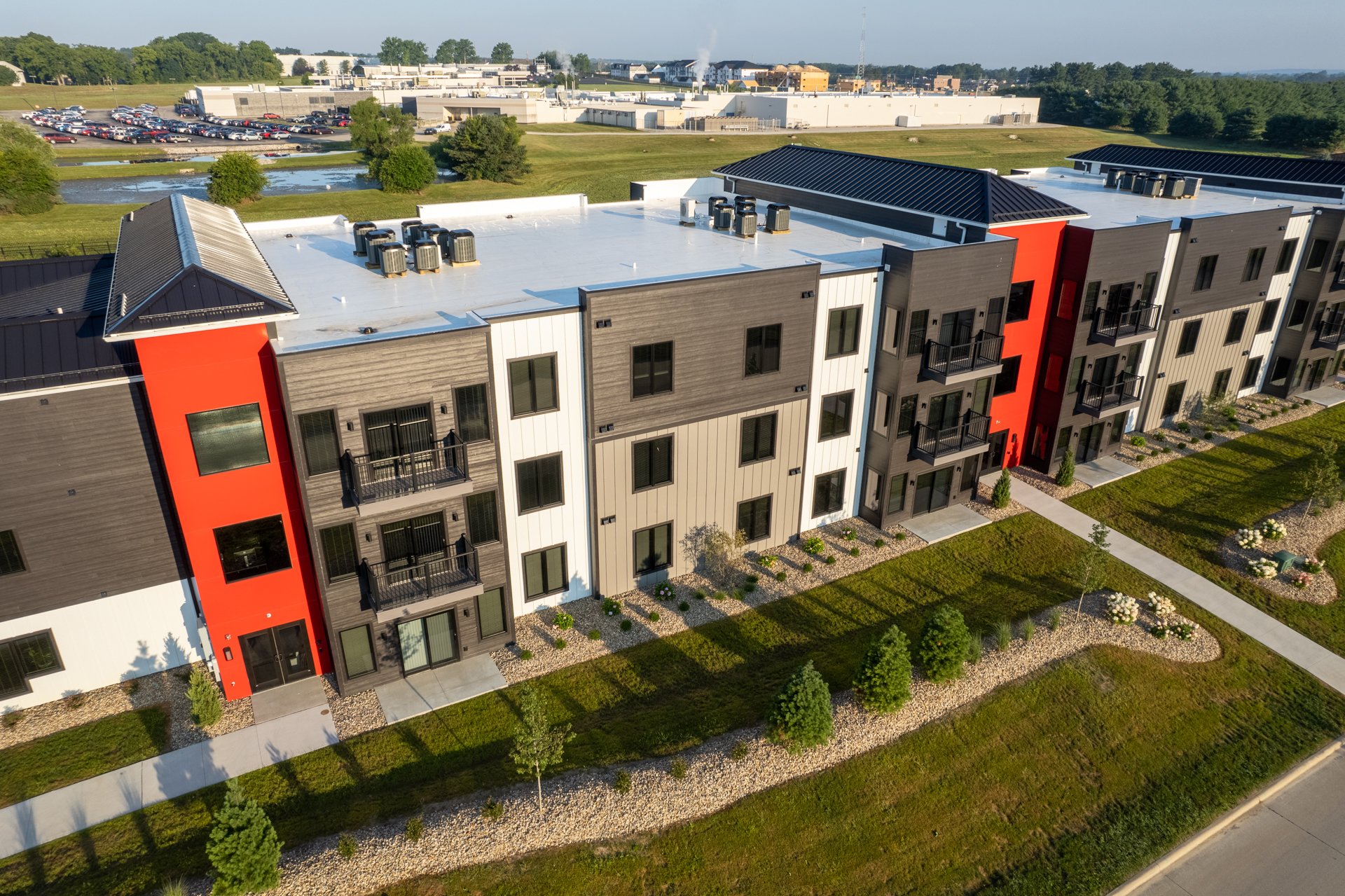 Latitude 40 Flats - Aspen Management