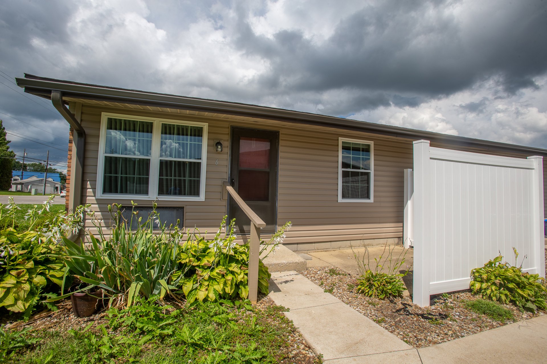 Sandalwood Apartments - Aspen Management