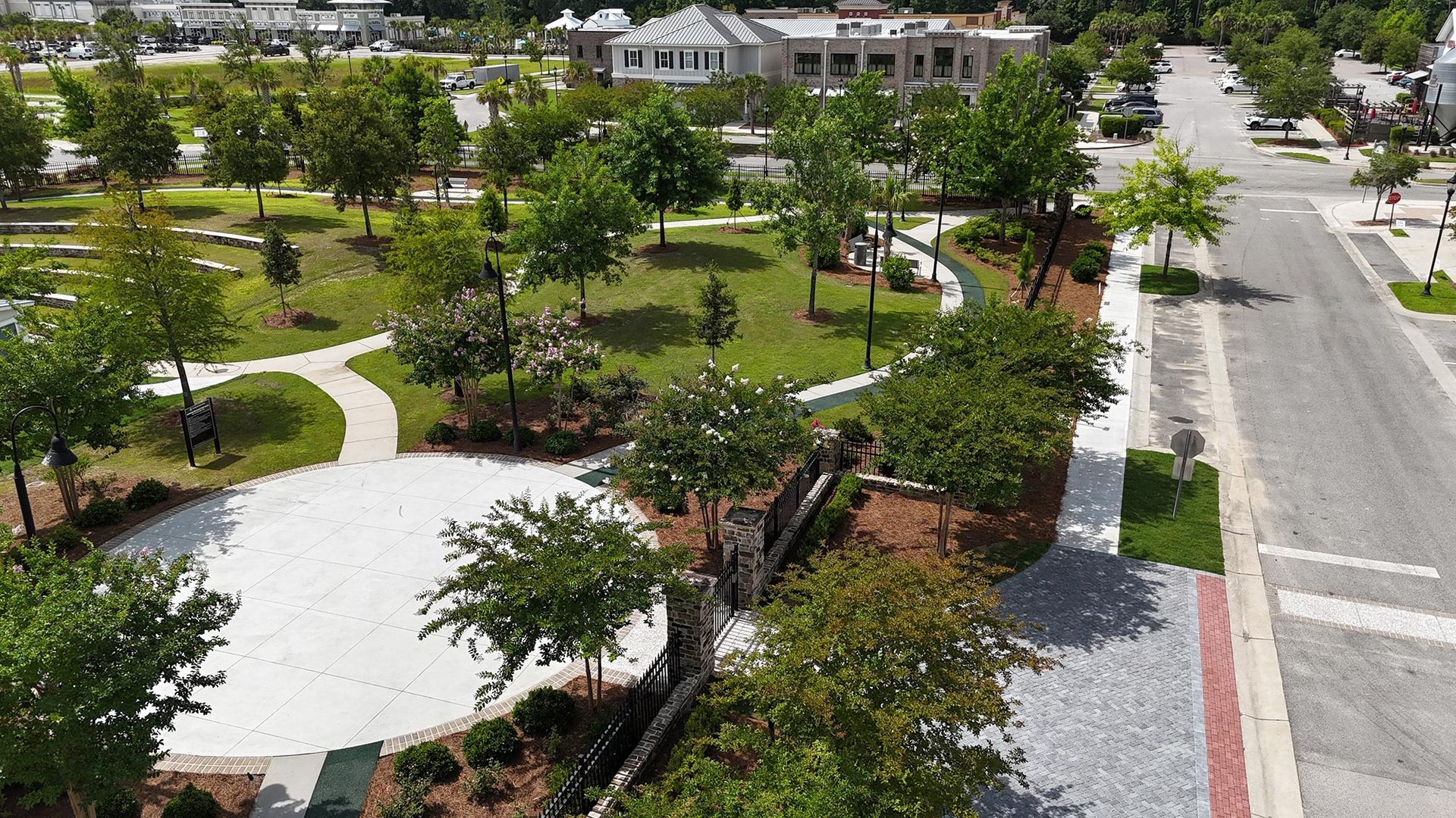 Commercial & Residential Landscape Design, Installation & Maintenance