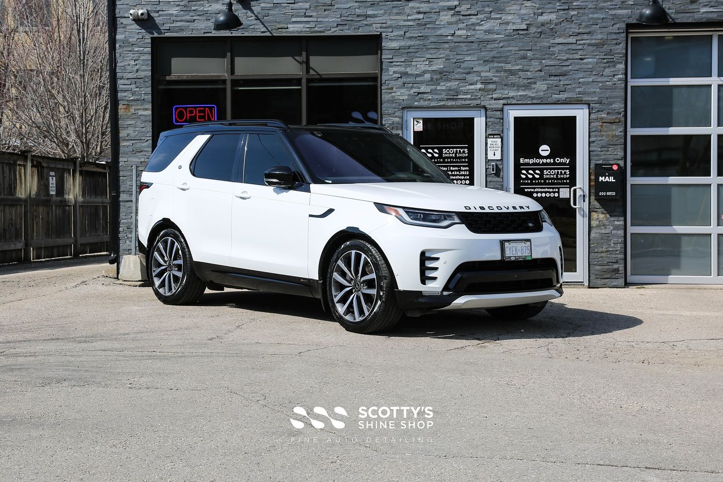 Land Rover Discovery Interior Cleaning Exterior Wash Polishing