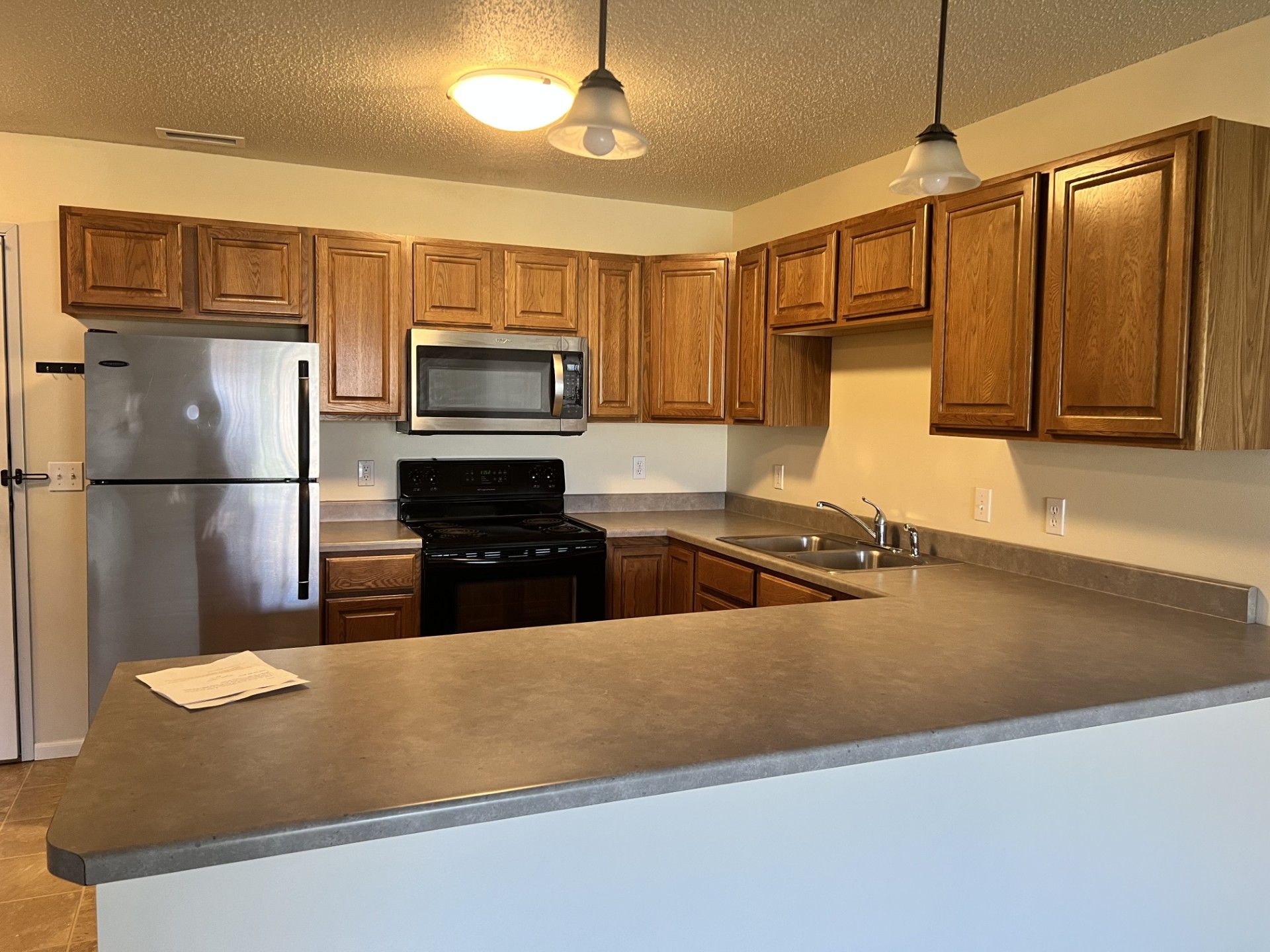 Diamond Valley Apartments - Solutions Property Management, LLC