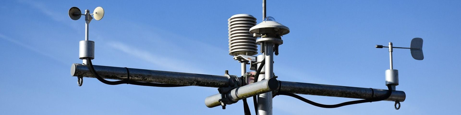Wat is het verschil tussen een anemometer en een windvaan?