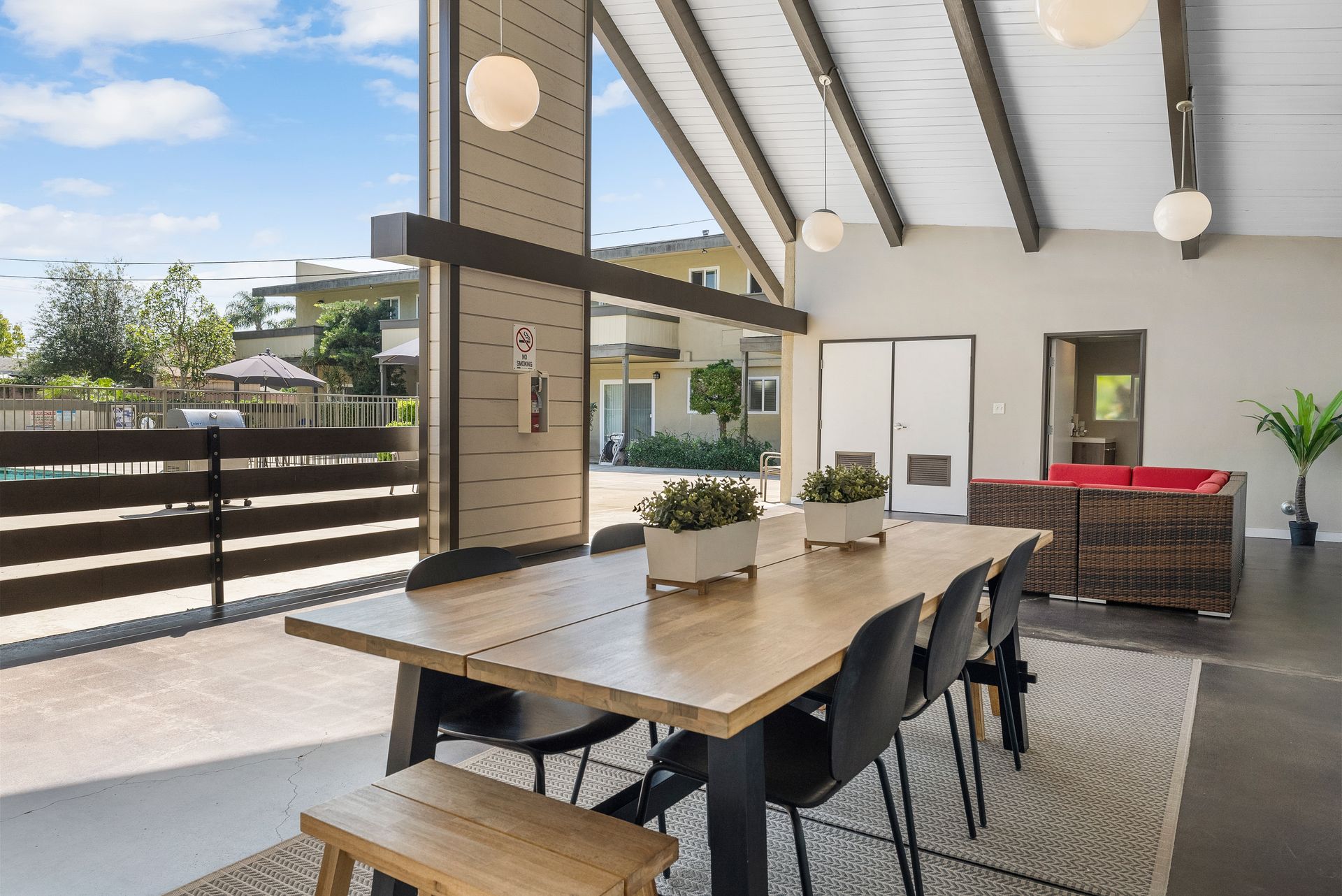 Gallery | Westside Apartments | Costa Mesa, CA