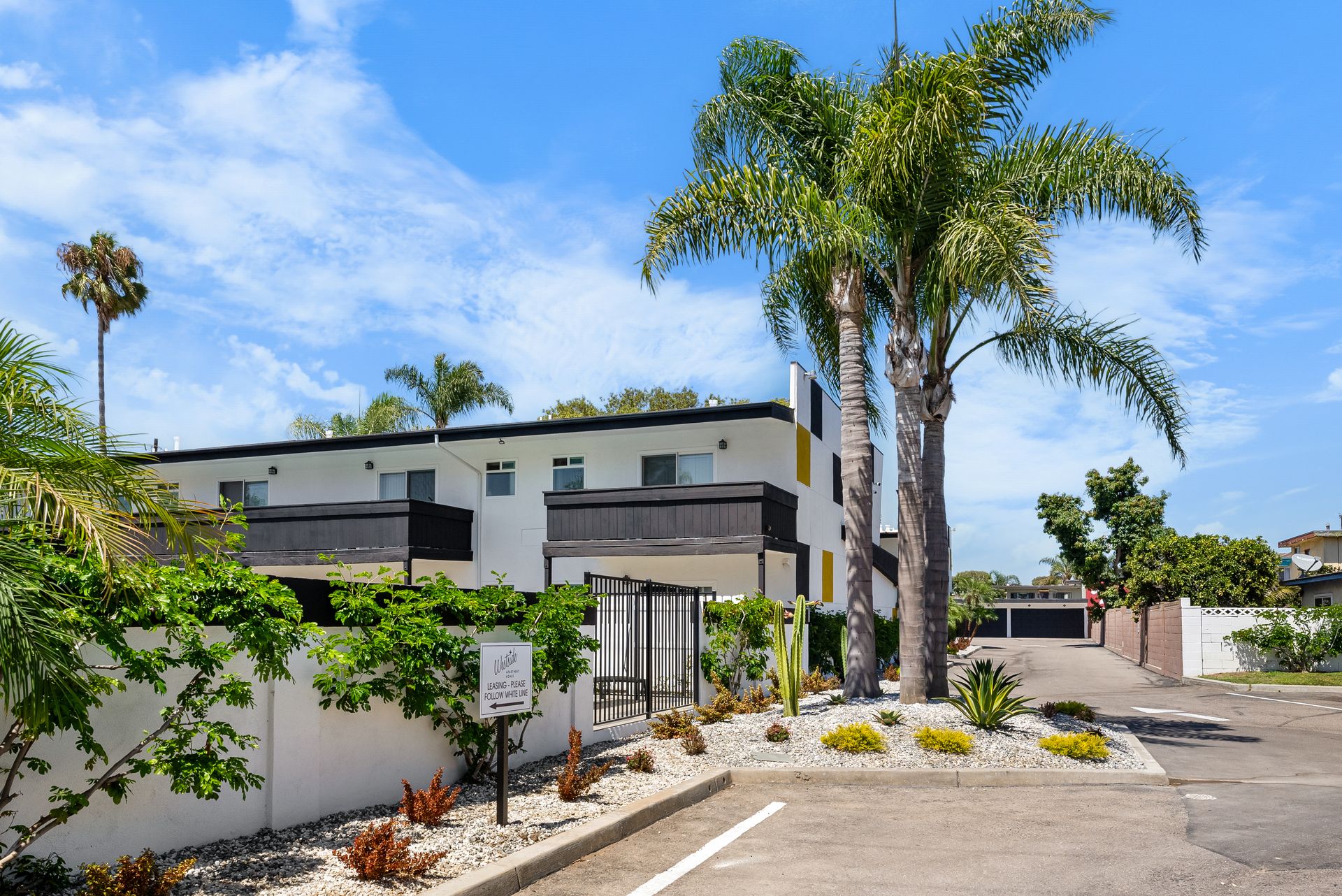 Gallery | Westside Apartments | Costa Mesa, CA